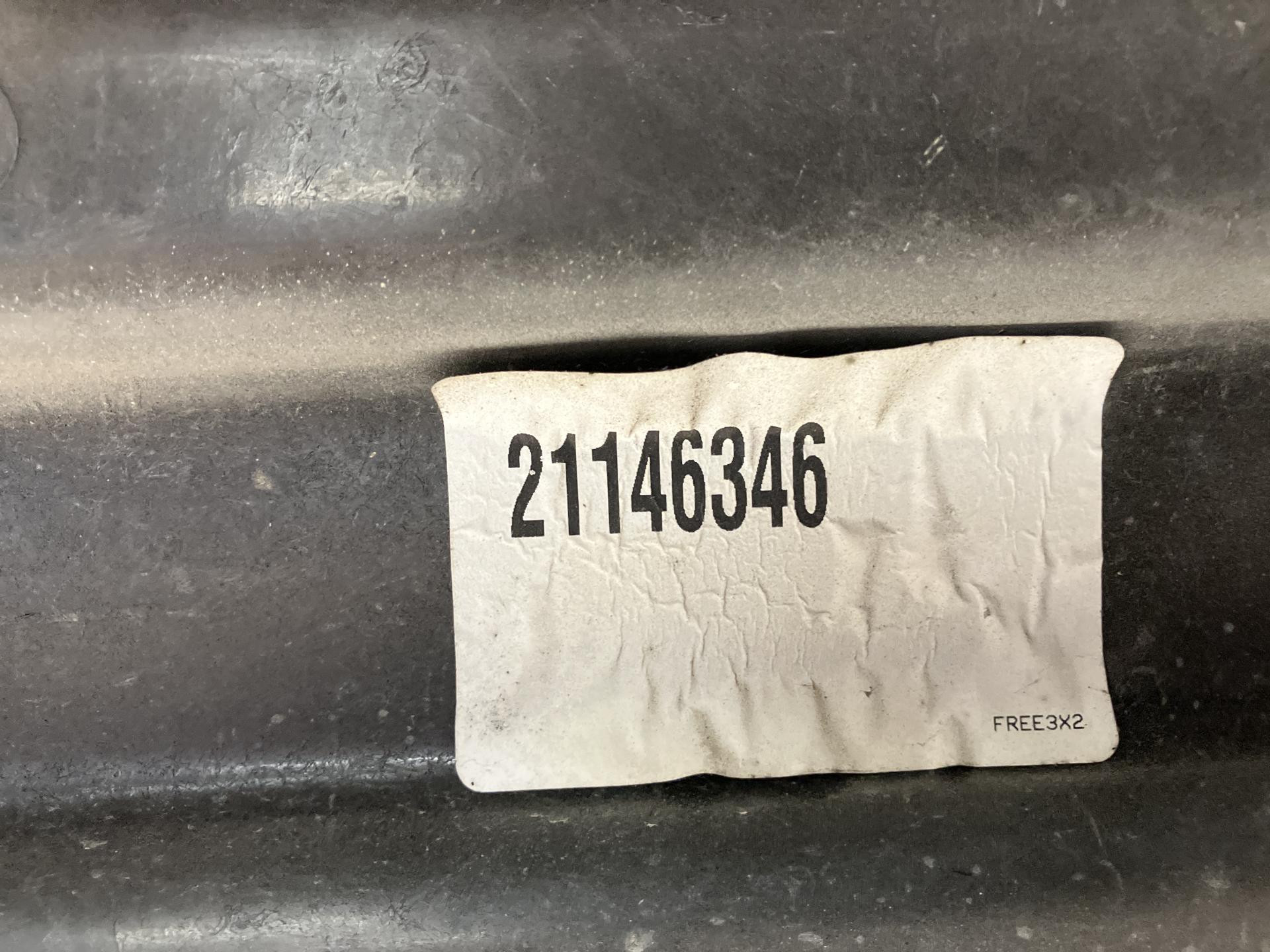 21146346 | Volvo VNL Battery Box Cover for Sale