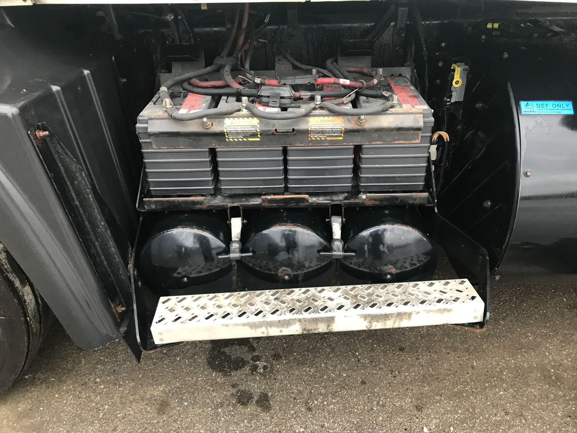 Mack CXU613 Battery Box Cover for Sale