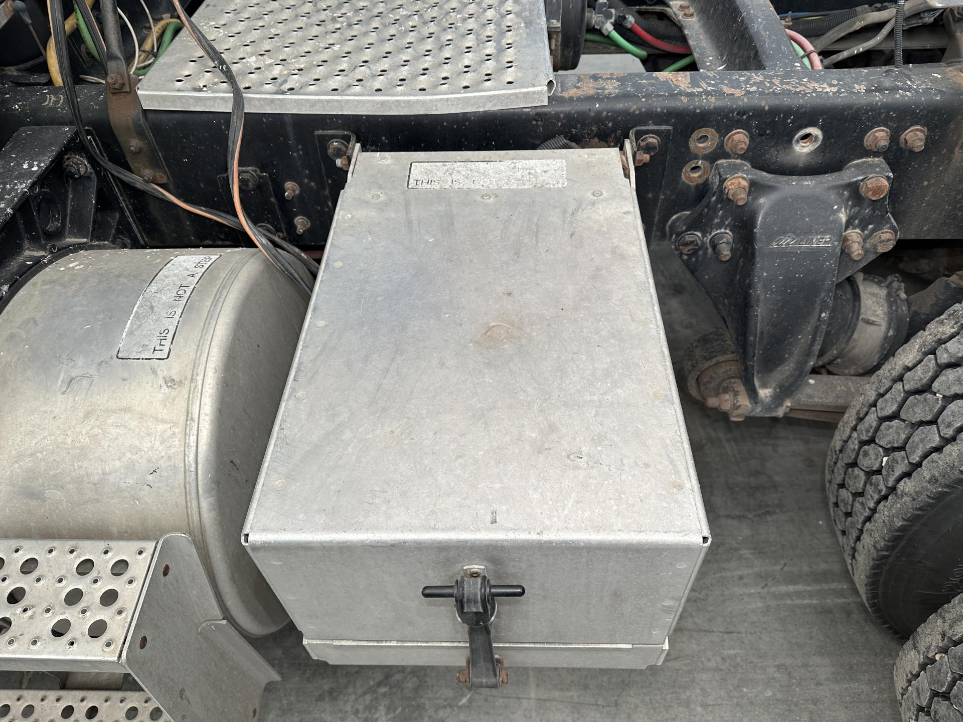 Freightliner FLD120 Battery Box for Sale