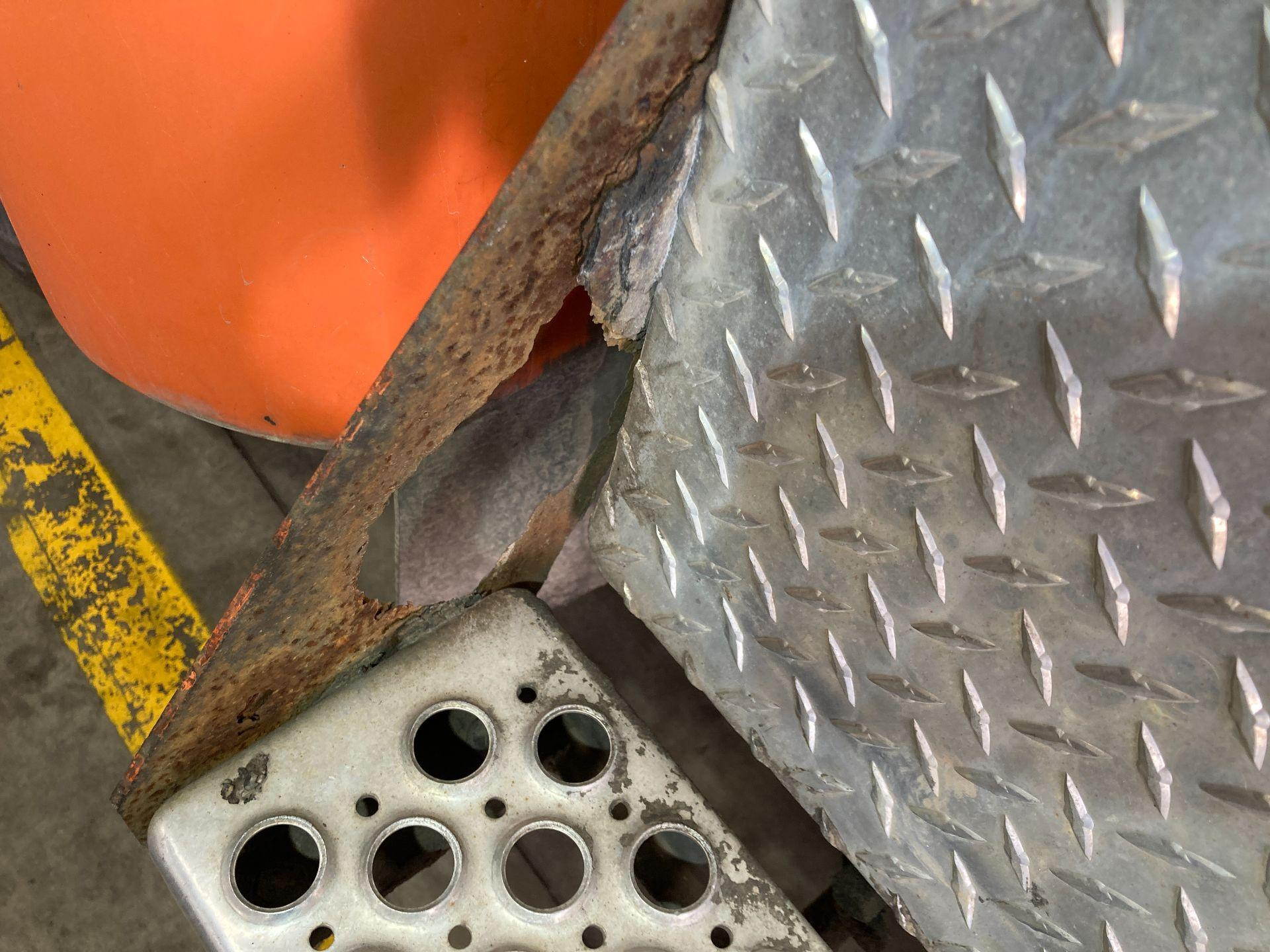 Kenworth T300 Battery Box for Sale