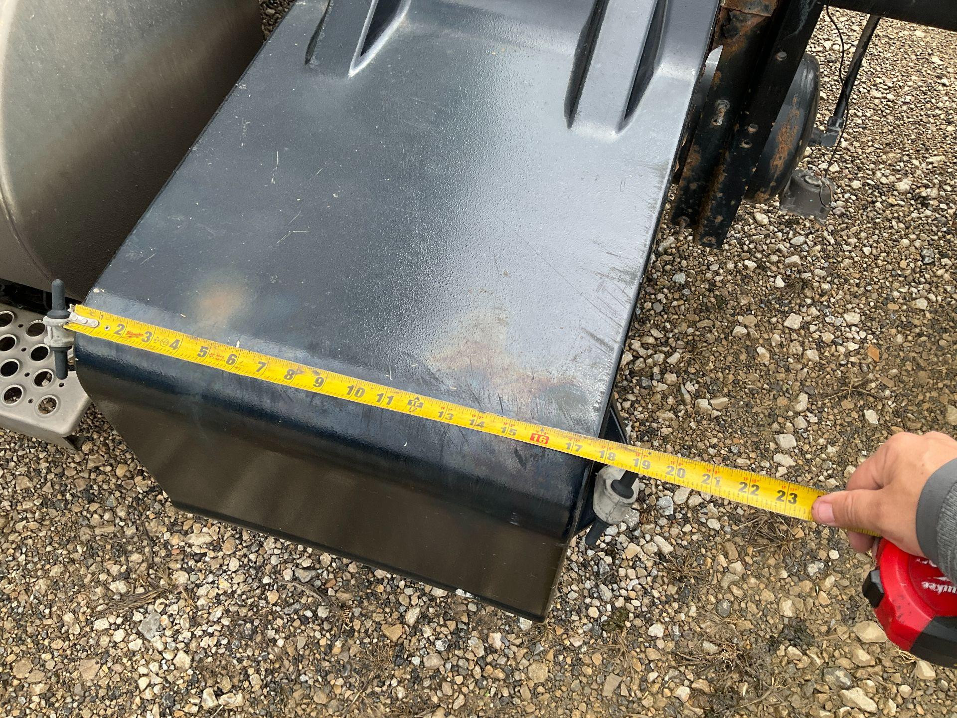 Kenworth T370 Battery Box Cover for Sale