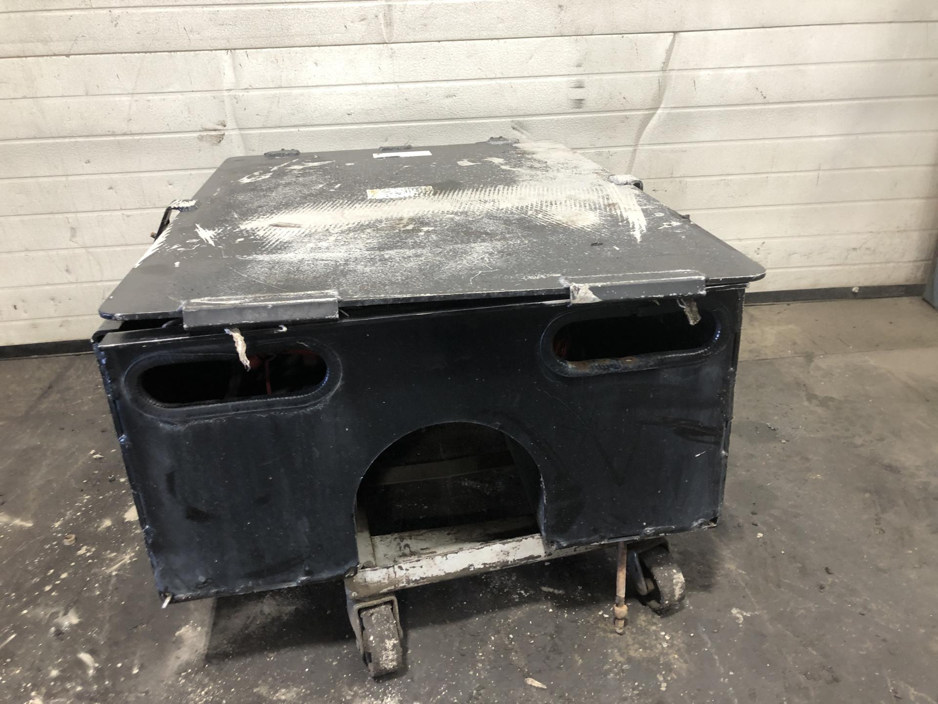 Kenworth T680 Battery Box for Sale