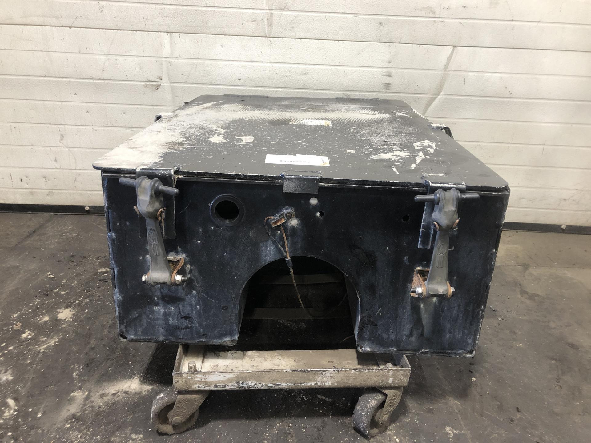 Kenworth T680 Battery Box for Sale