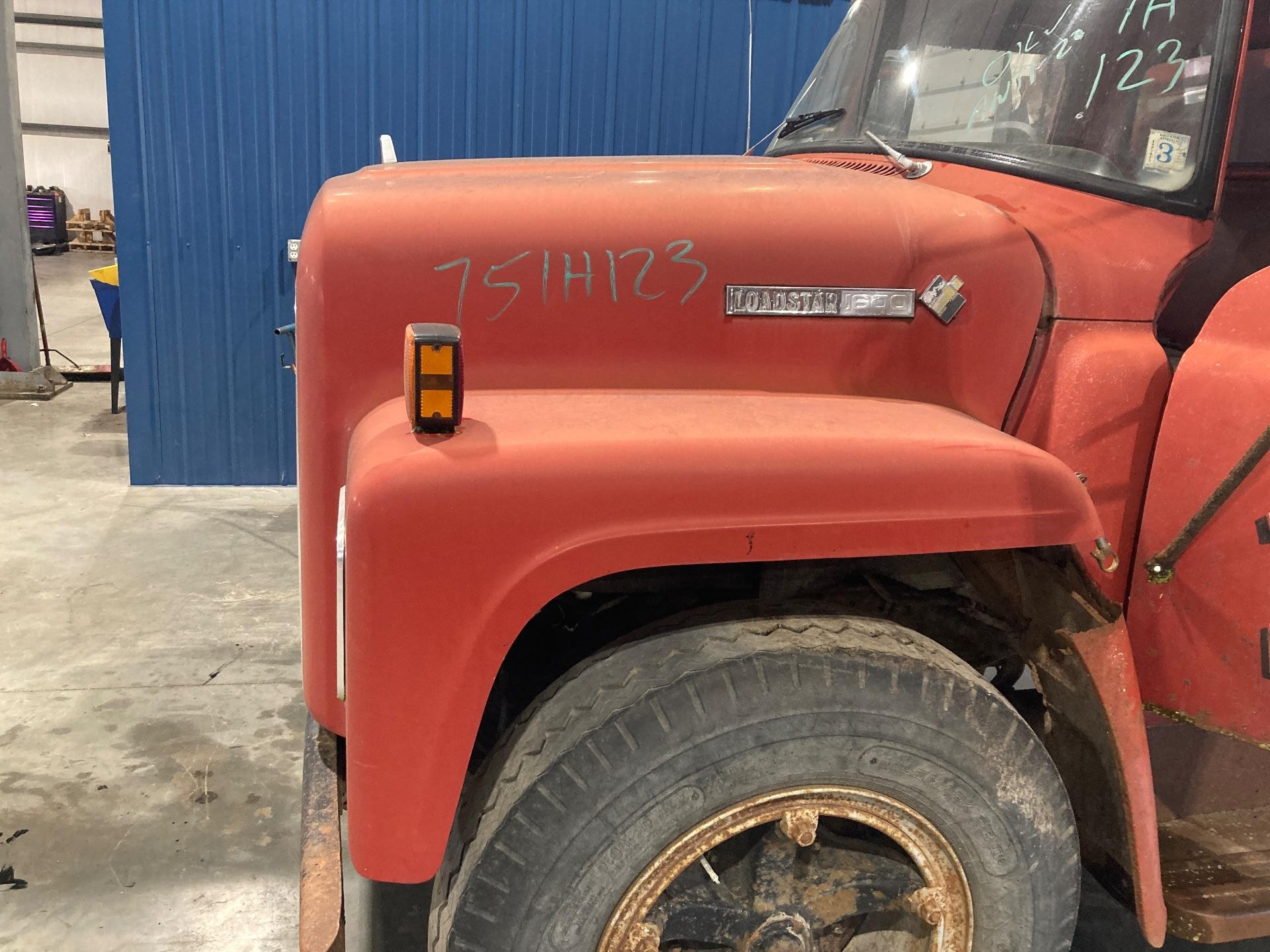 International 1600 LOADSTAR Hood for Sale