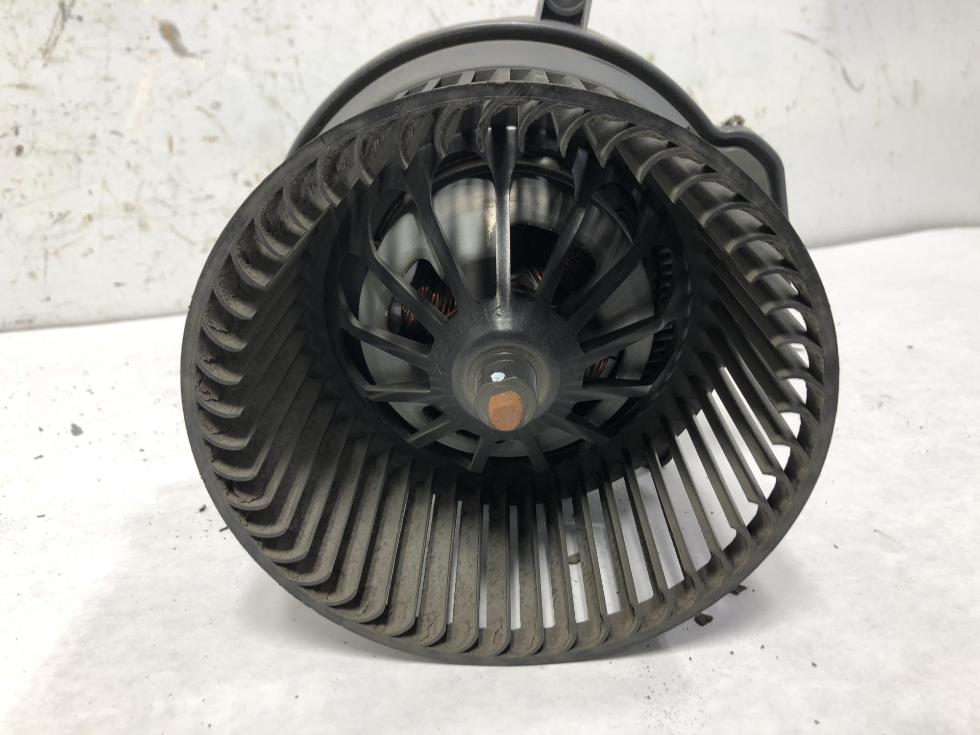 T1000730D | Freightliner CASCADIA Blower Motor (HVAC) for Sale