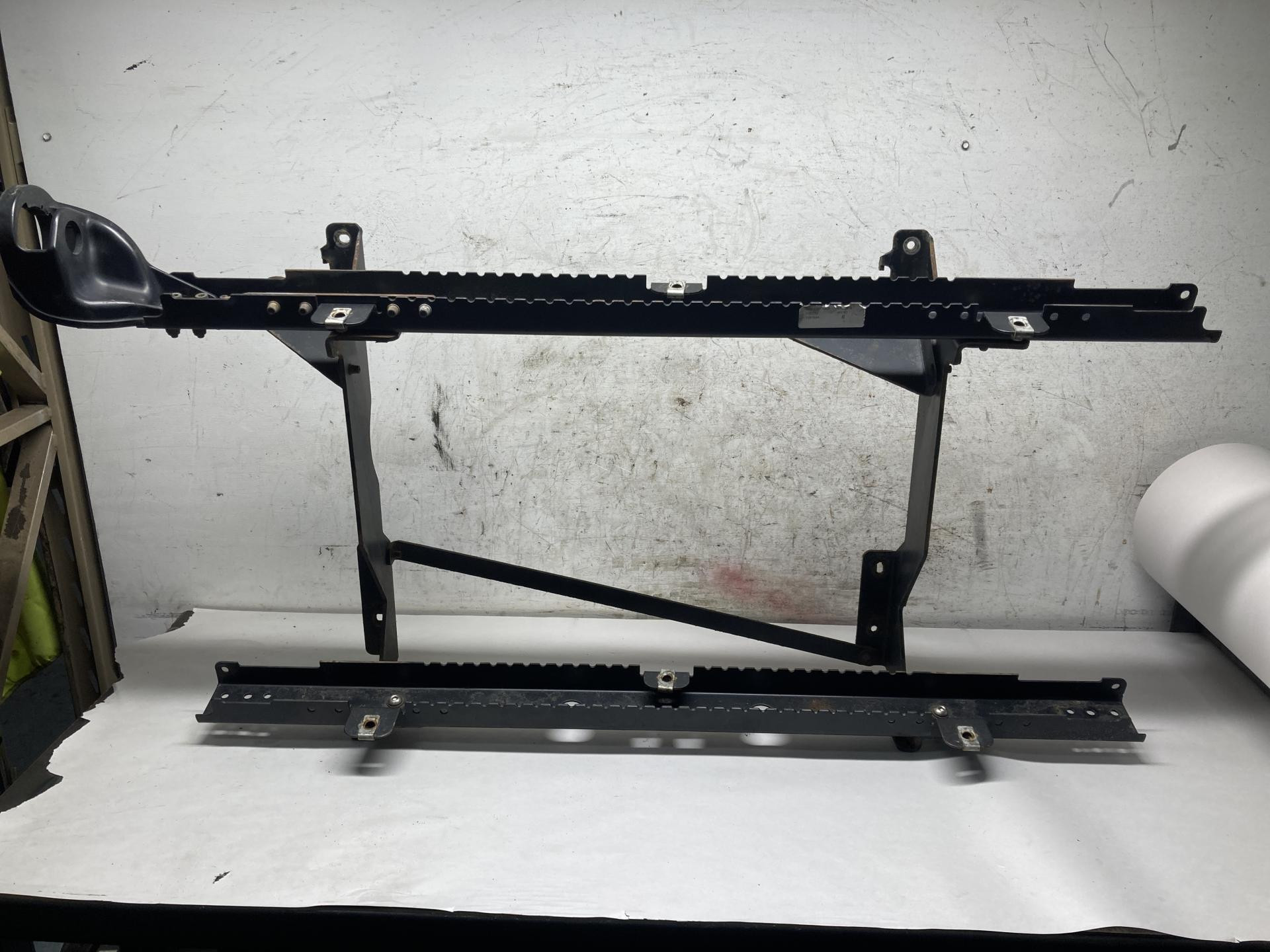 N82-1117-100R | Kenworth T680 Bracket, Skirt for Sale