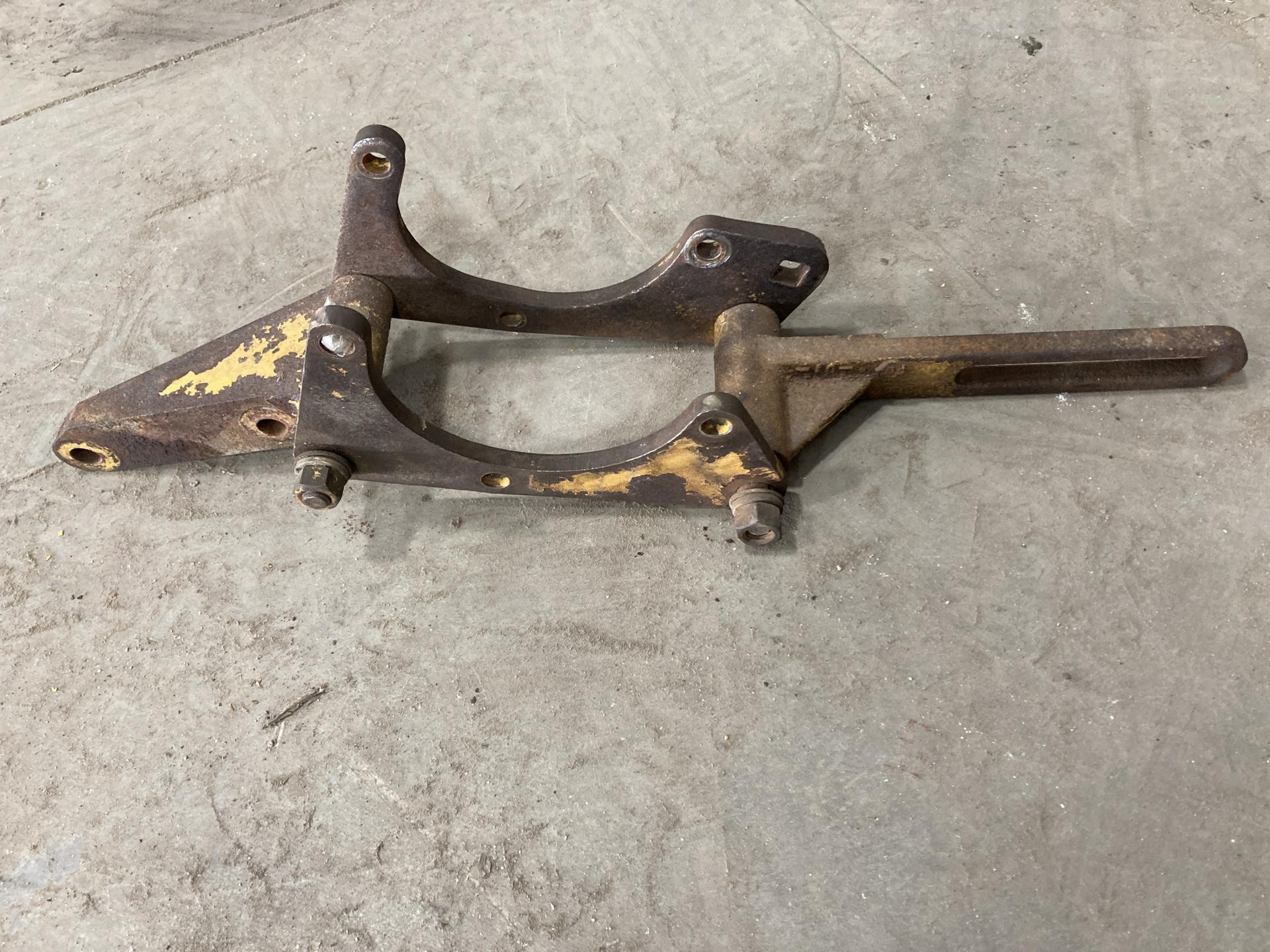 CAT C12 Engine Bracket for Sale