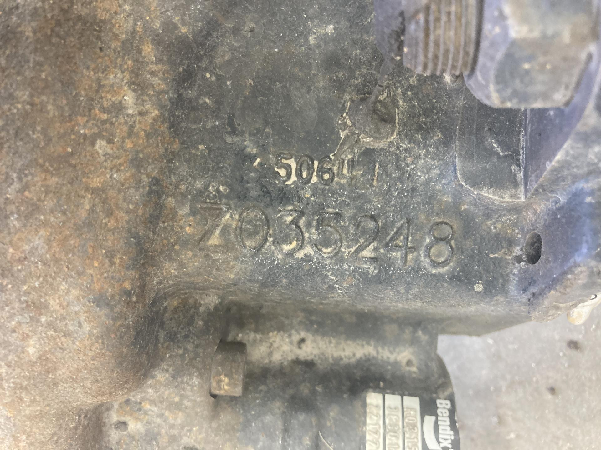 Z035248 | Mack CXU613 Caliper for Sale