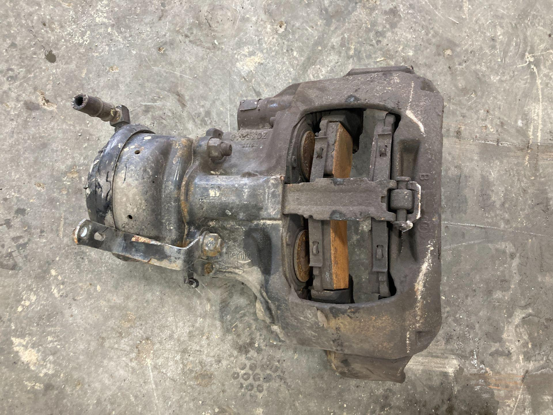 Z035247 | Freightliner M2 106 Caliper for Sale