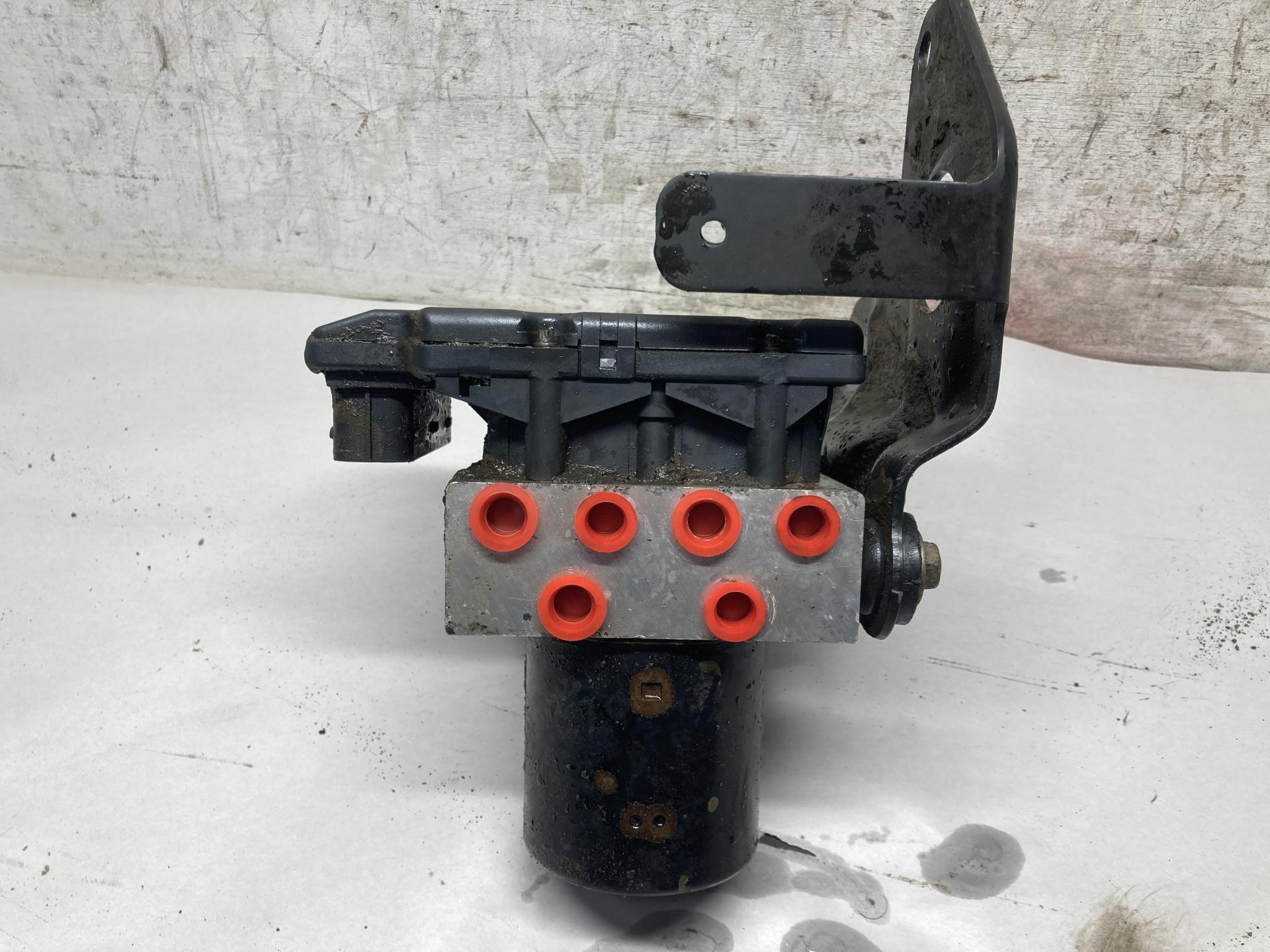 88935852 | Chevrolet C5500 Brake Control Module (ABS) for Sale