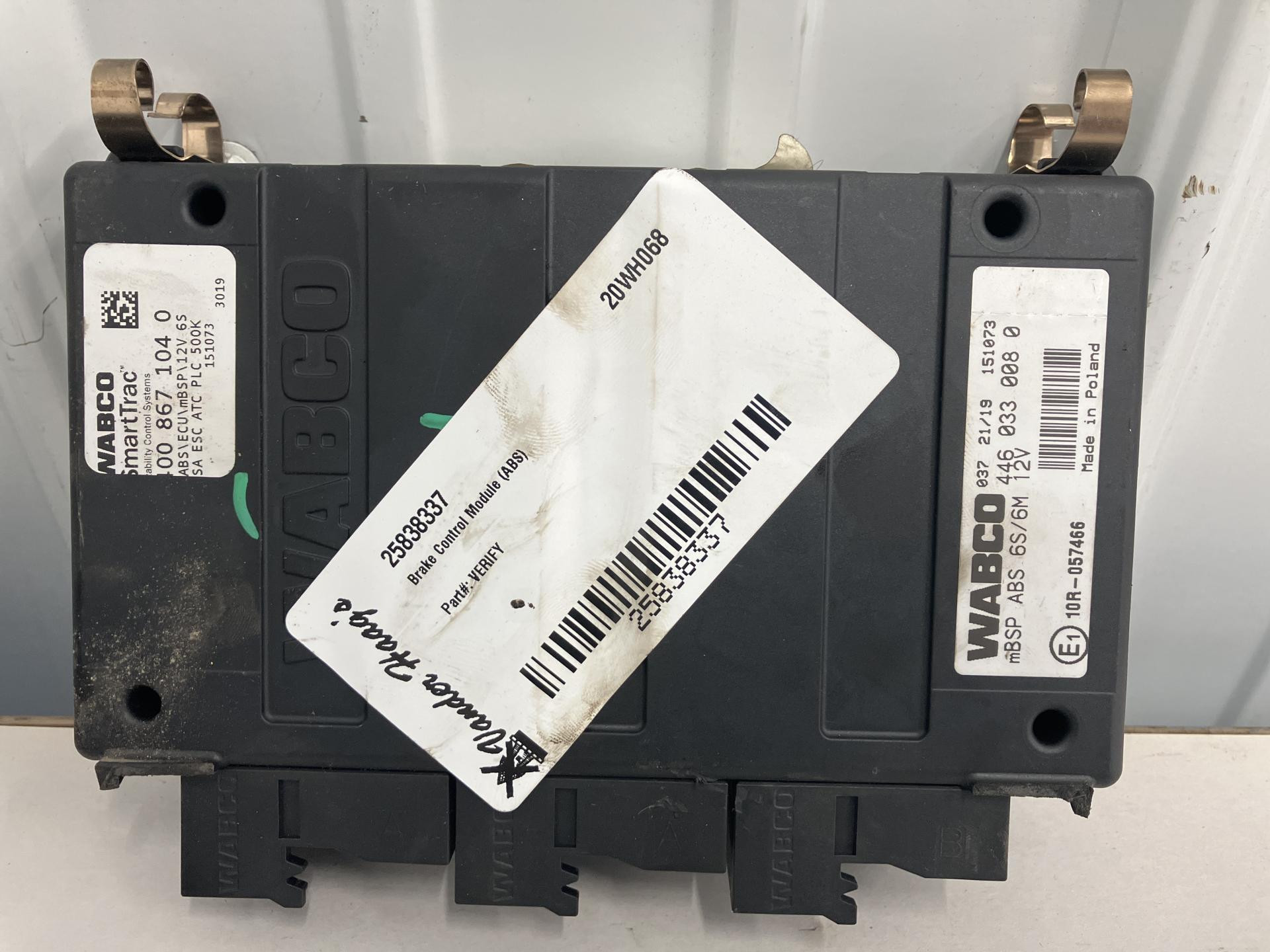 10R-057466 | Freightliner CASCADIA Brake Control Module (ABS) for Sale