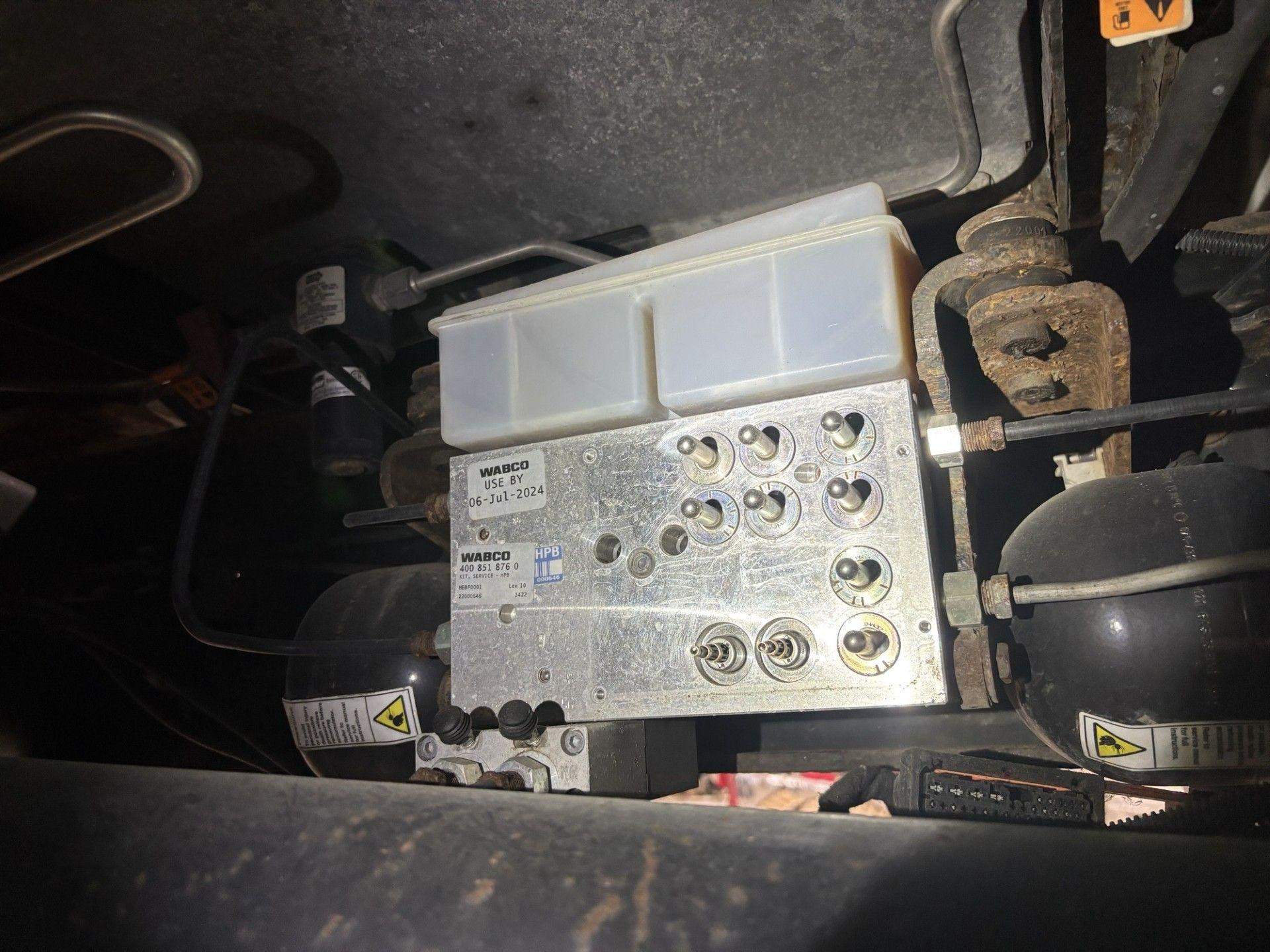 4008518760 | Ford F650 Brake Control Module (ABS) for Sale