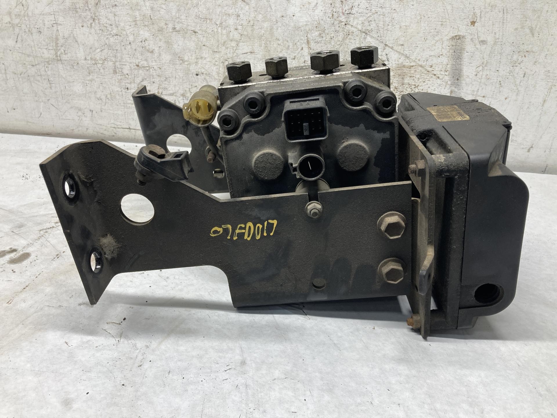 4784070590 | Ford F650 Brake Control Module (ABS) for Sale