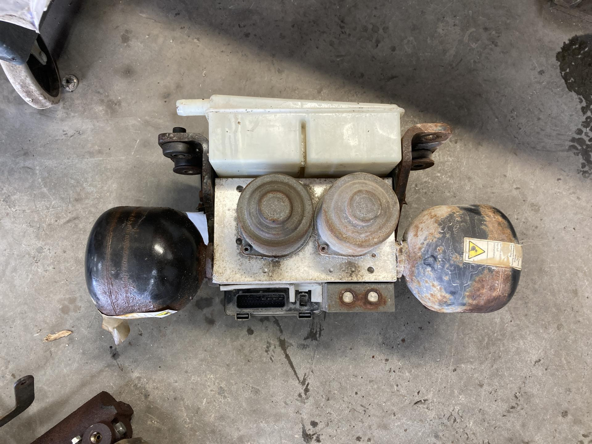 400 851 878 0 | Ford F650 Brake Control Module (ABS) for Sale