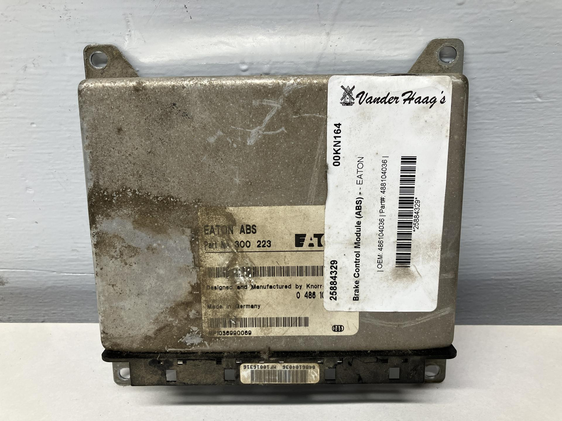 488104036 | Kenworth W900L Brake Control Module (ABS) for Sale
