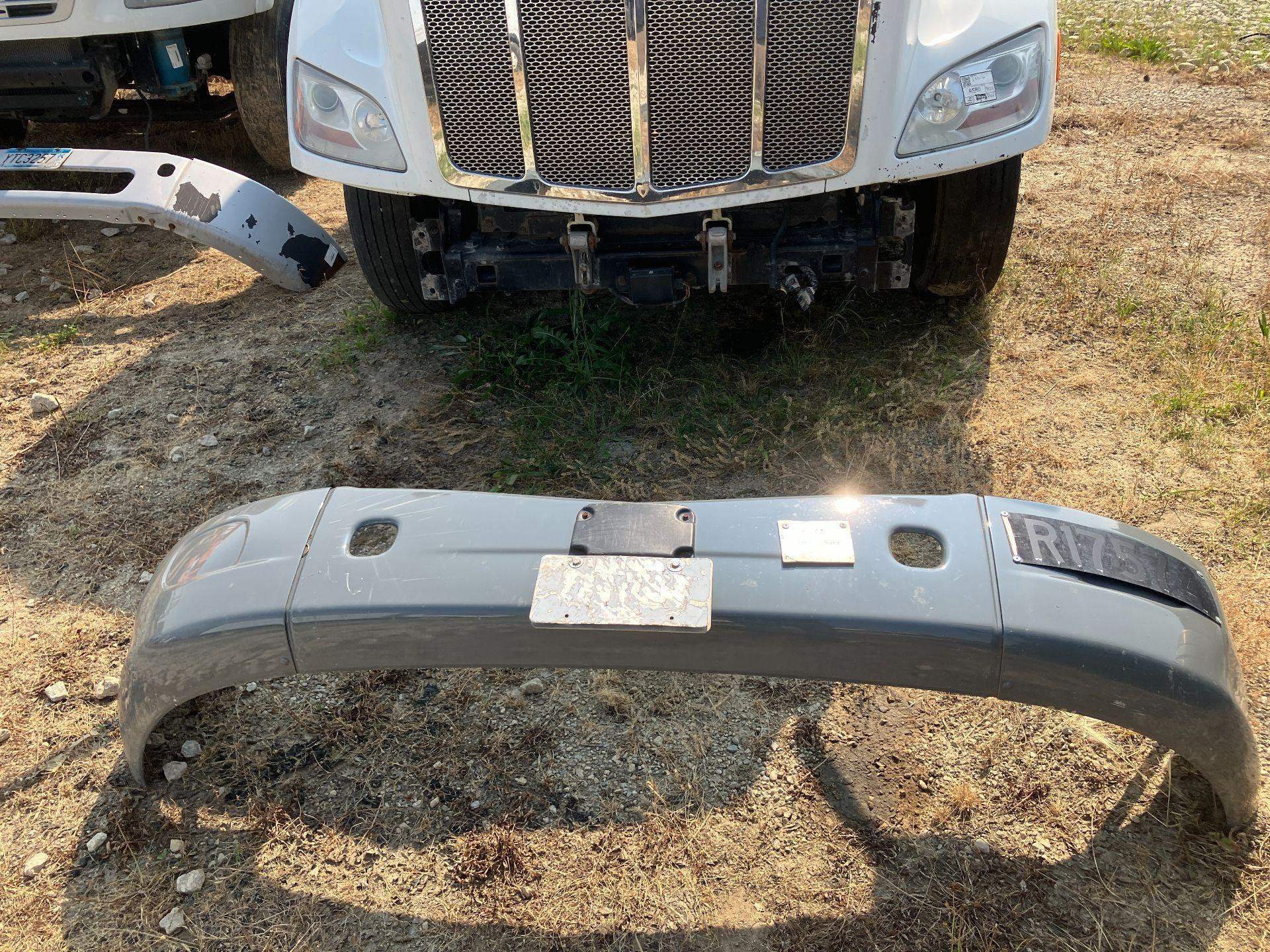N71-6129-210 | Peterbilt 579 Bumper for Sale