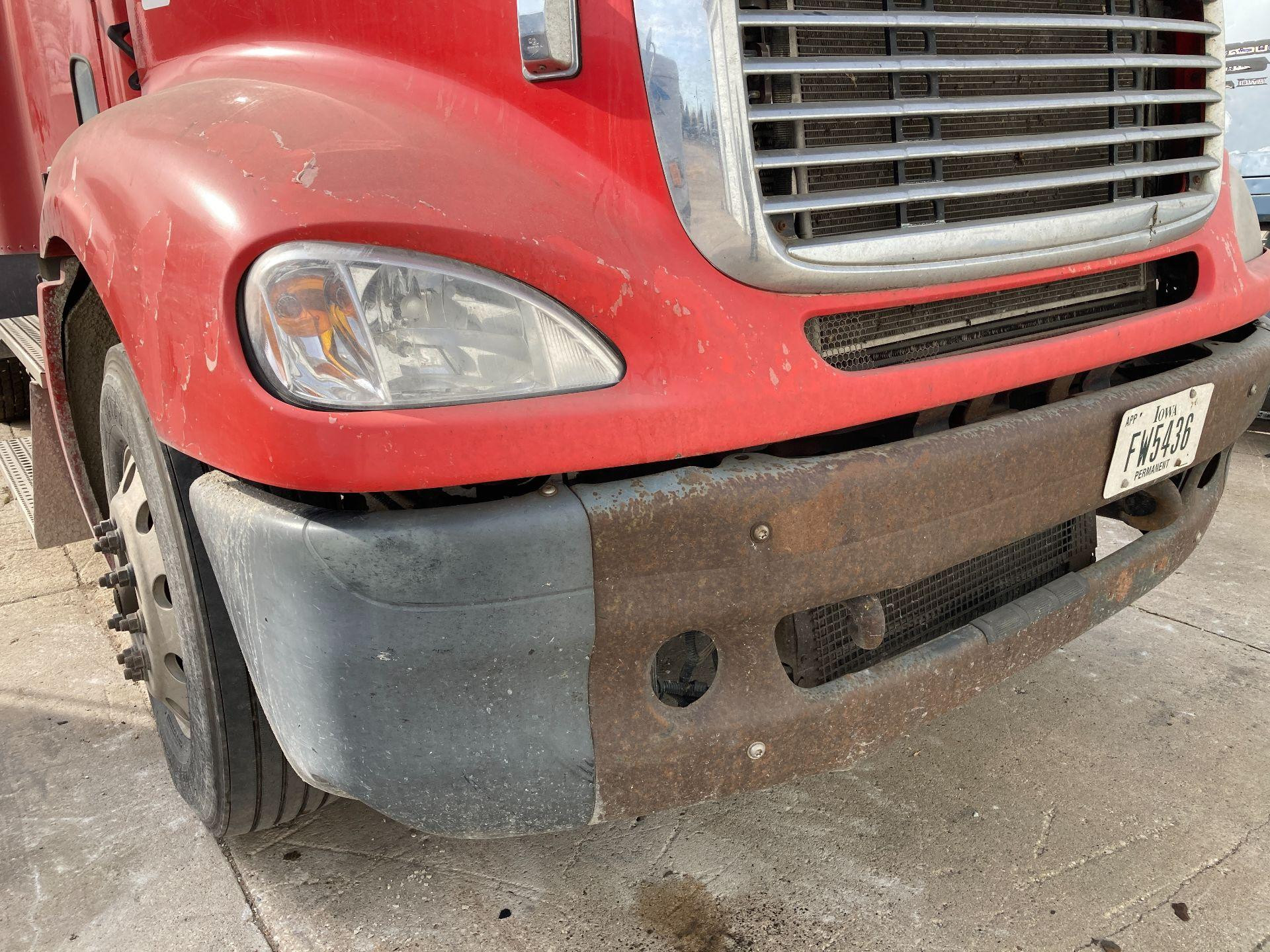 Freightliner COLUMBIA 112 Bumper for Sale