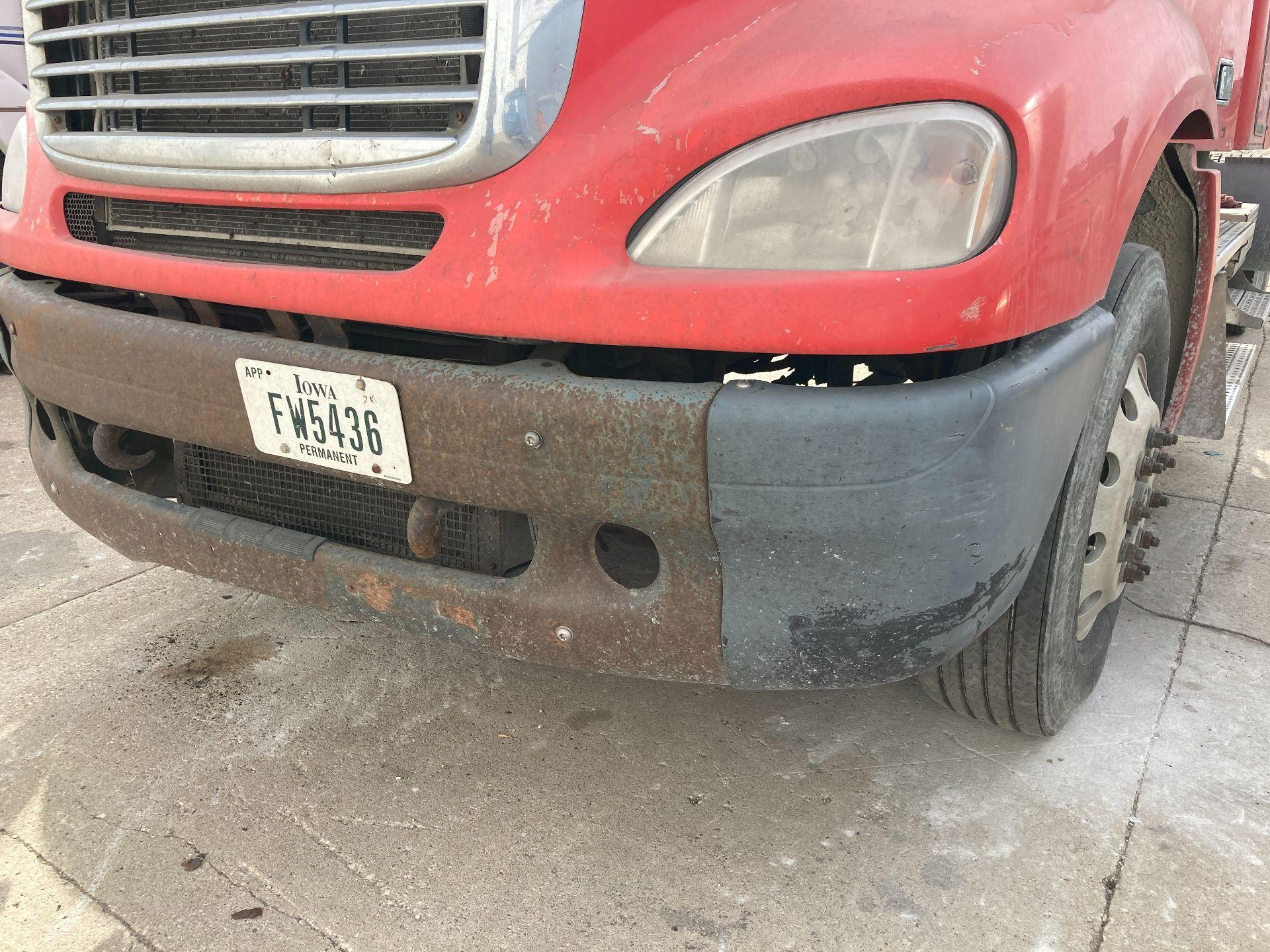 Freightliner COLUMBIA 112 Bumper for Sale