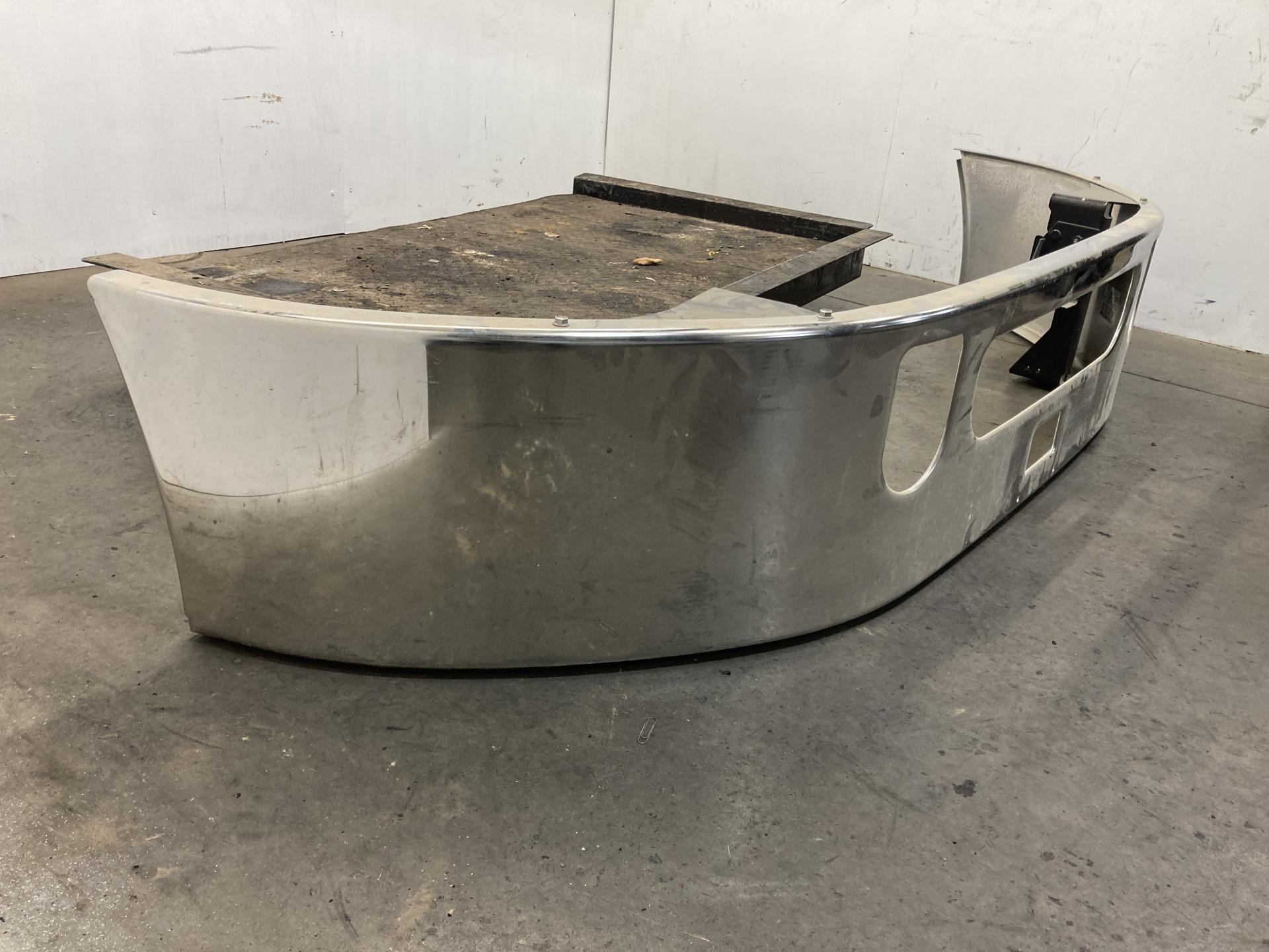 84721765 | Mack CXU613 Bumper for Sale