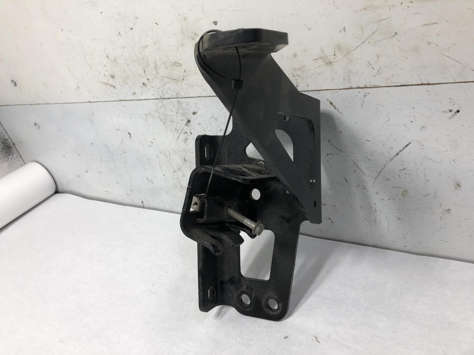 Western Star Trucks 47X Bumper Bracket for Sale