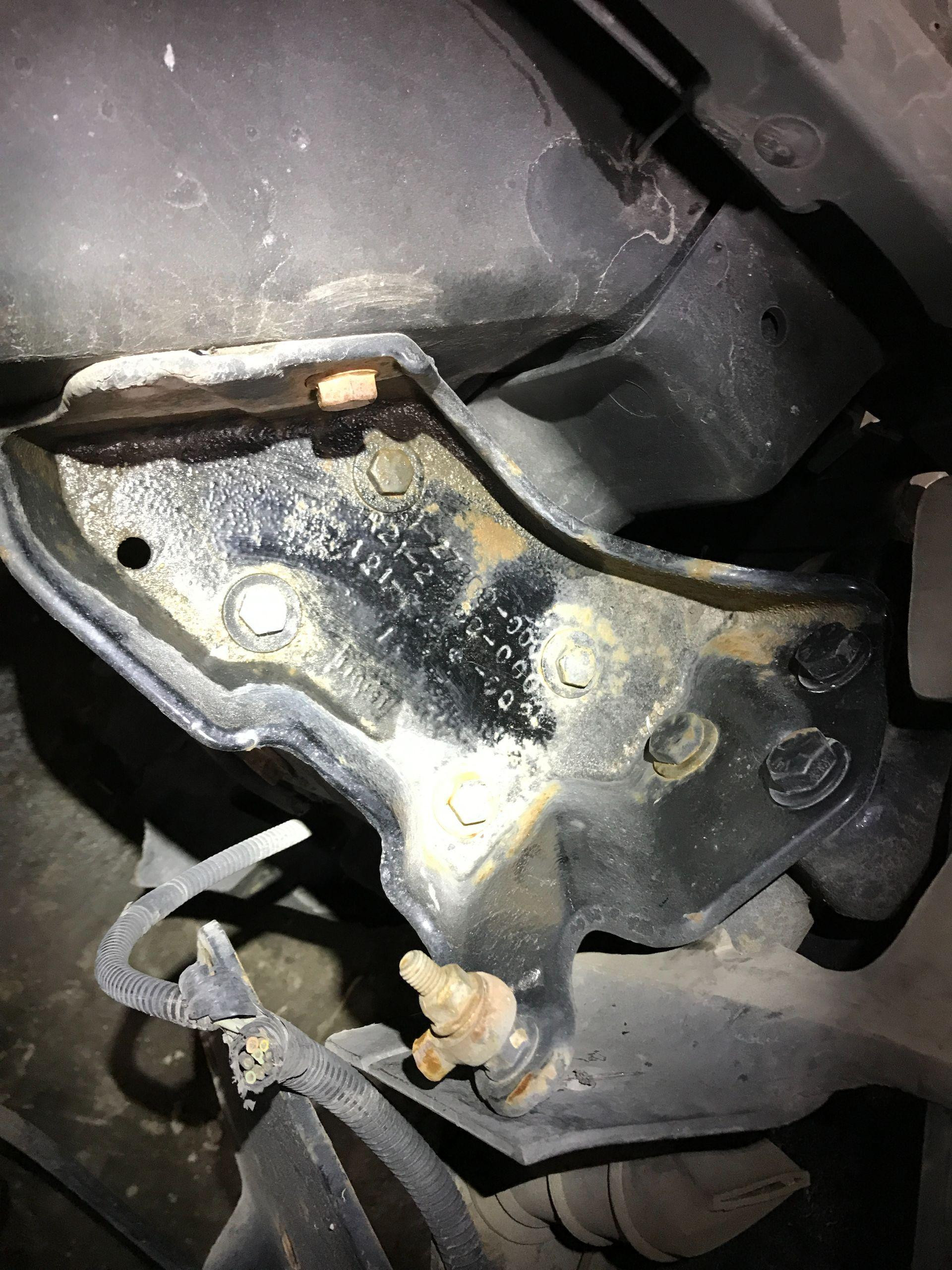 A21-28565-000 | Freightliner CASCADIA Bumper Bracket for Sale