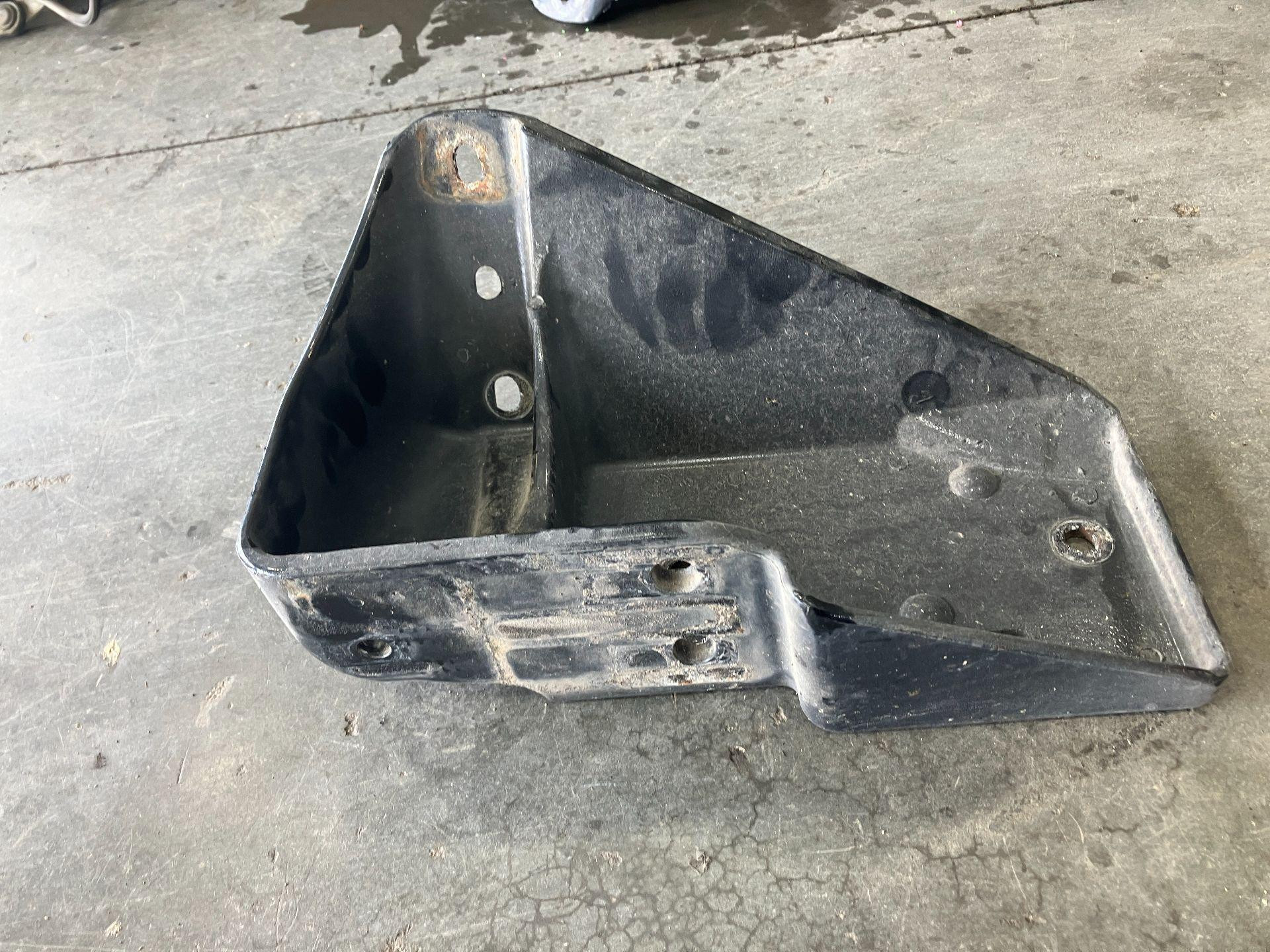 21-28997-001 | Freightliner CASCADIA Bumper Bracket for Sale