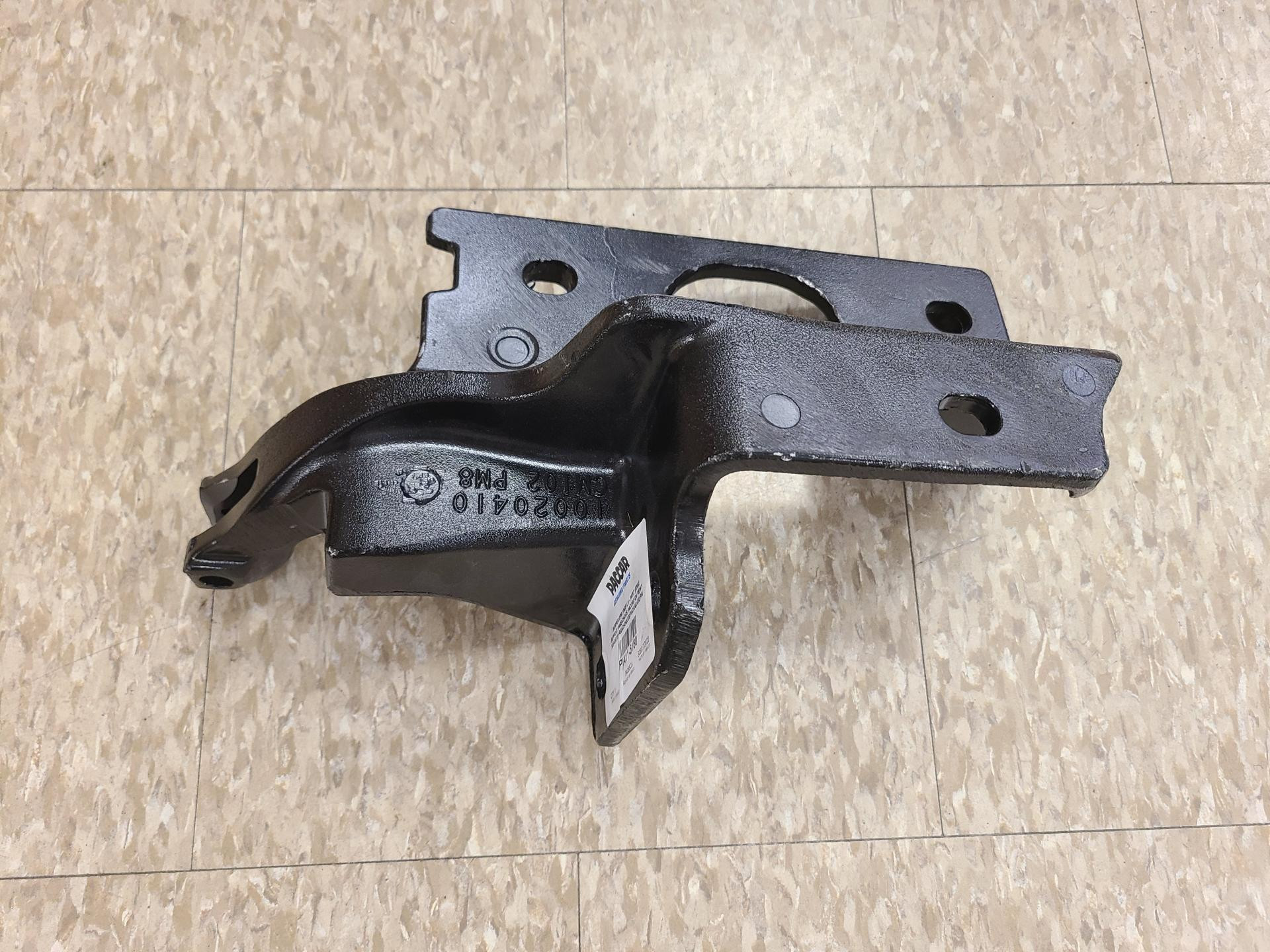 A11-6180 | Kenworth T680 Bumper Bracket for Sale