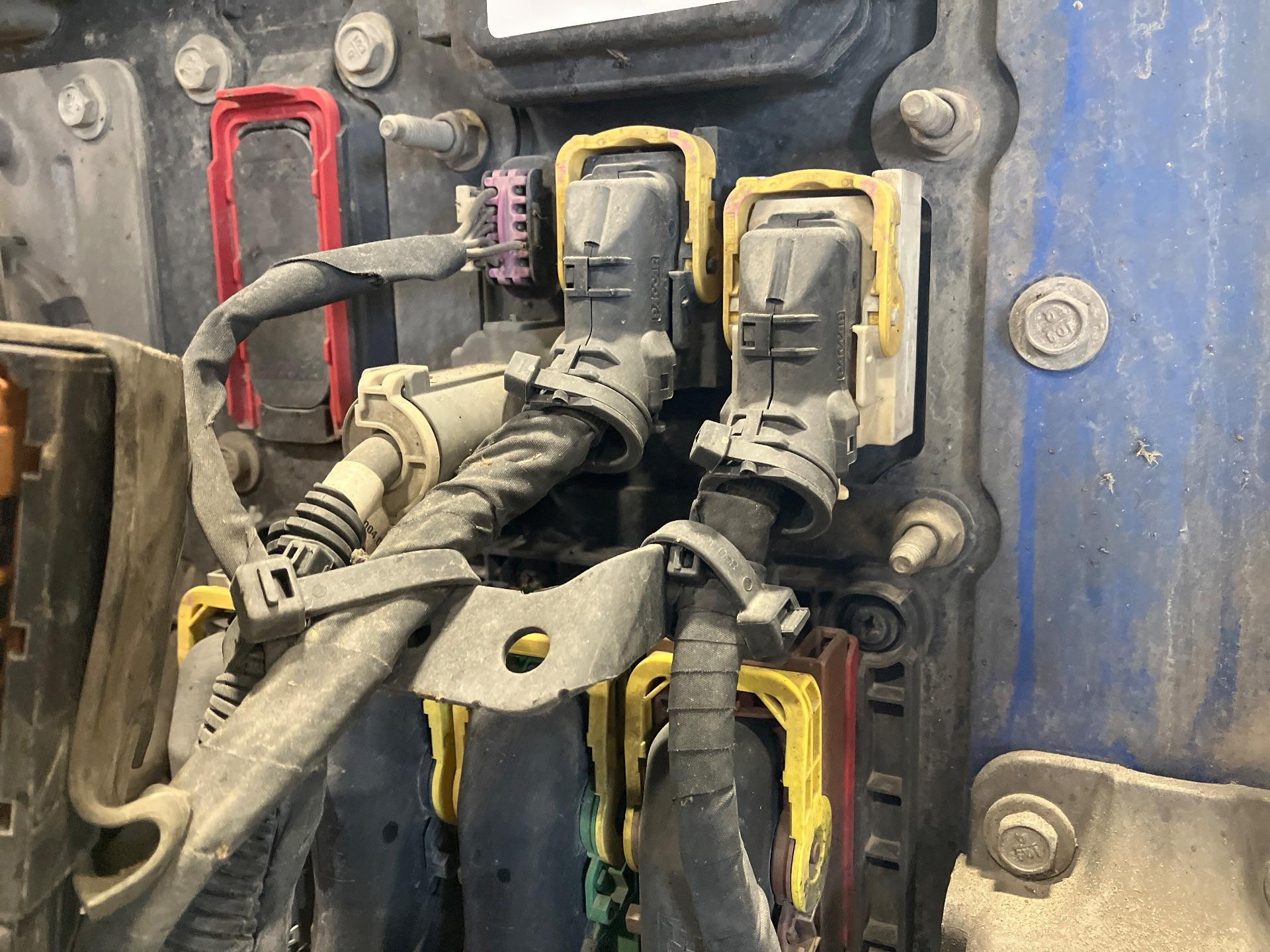 Kenworth T680 Wiring Harness, Cab for Sale