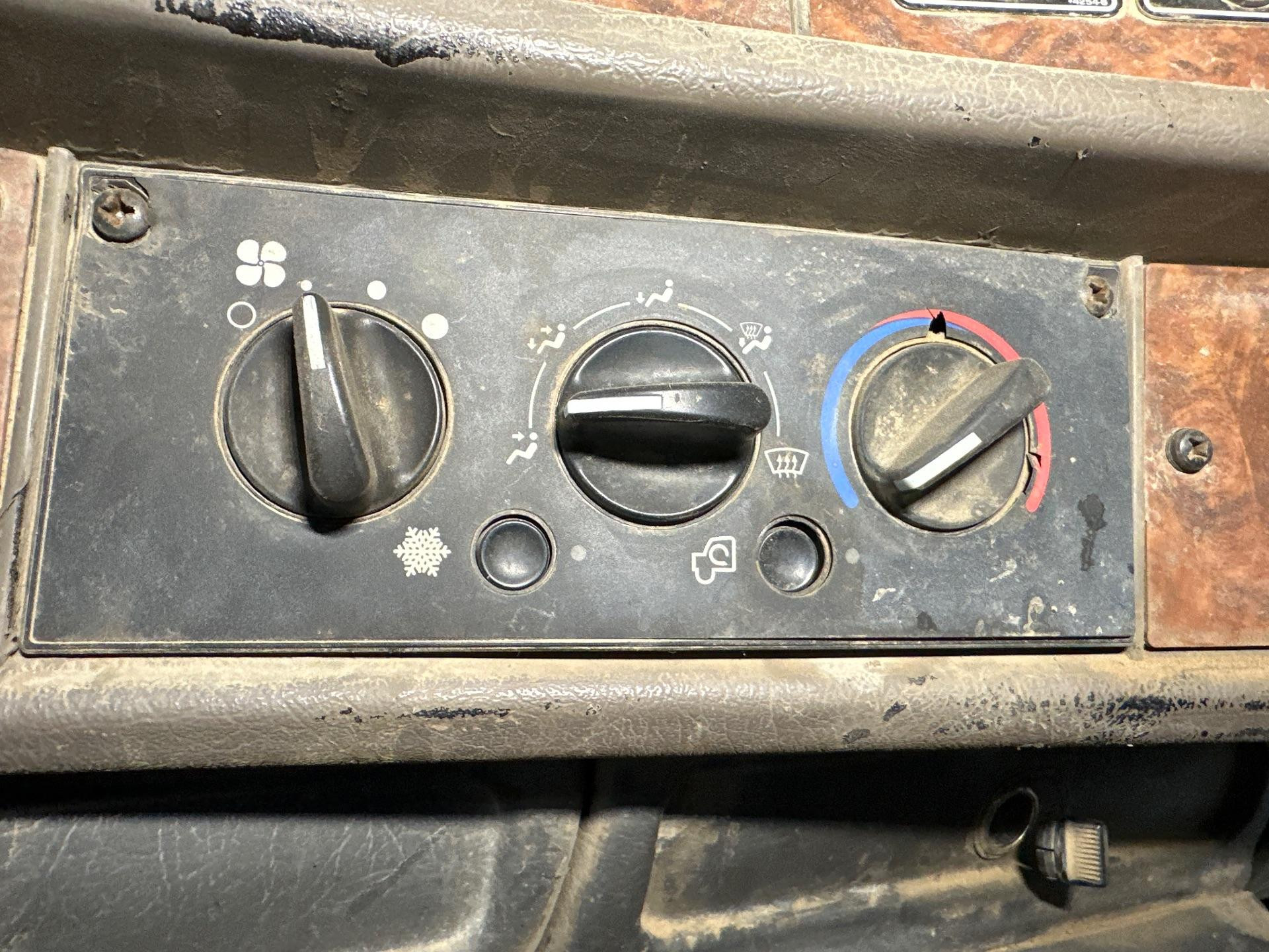 VERIFY | Kenworth T800 Heater & AC Temperature Control for Sale