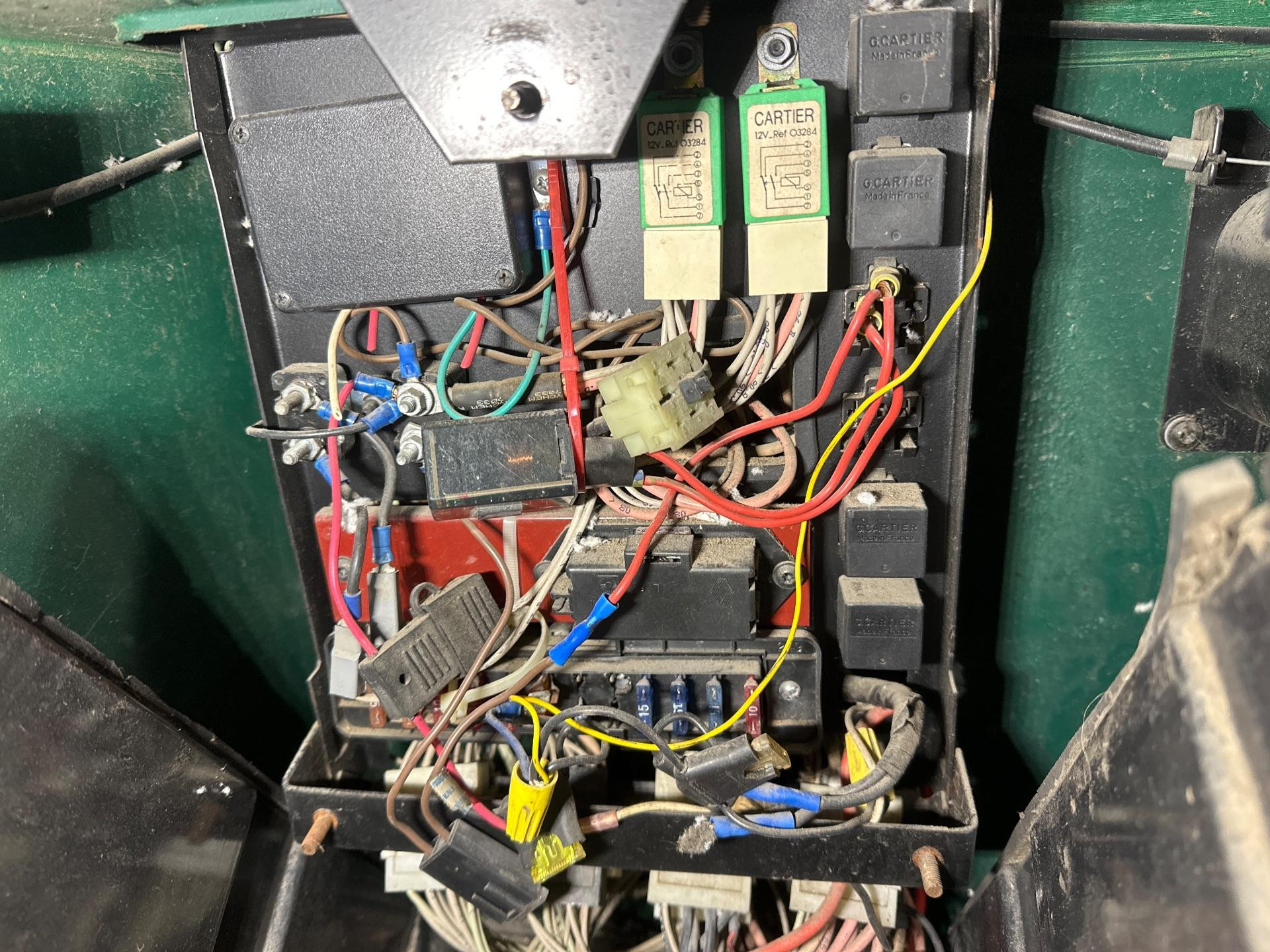Mack CS MIDLINER Fuse Box for Sale