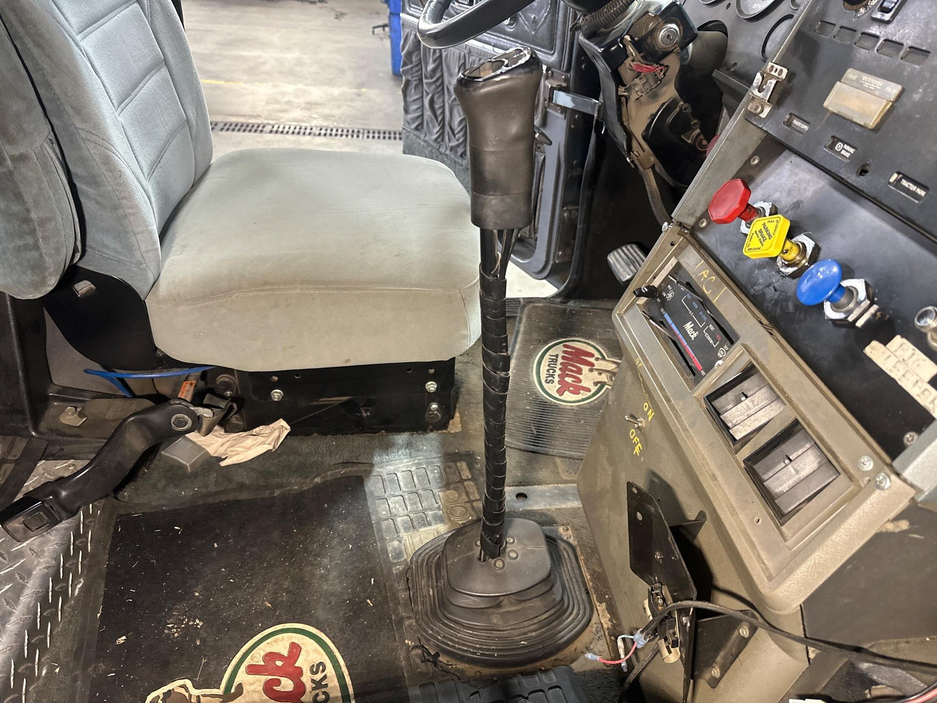 Mack T2090 Shift Lever for Sale