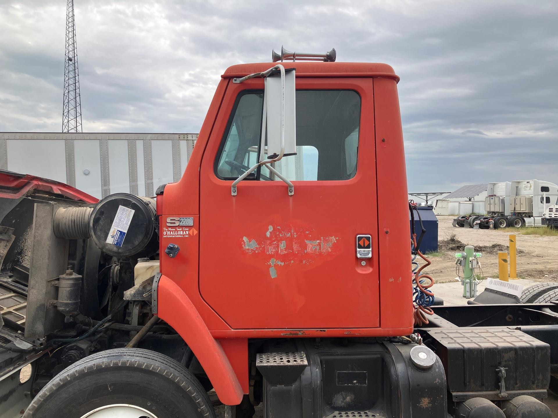 International S2200 Cab Assembly for Sale