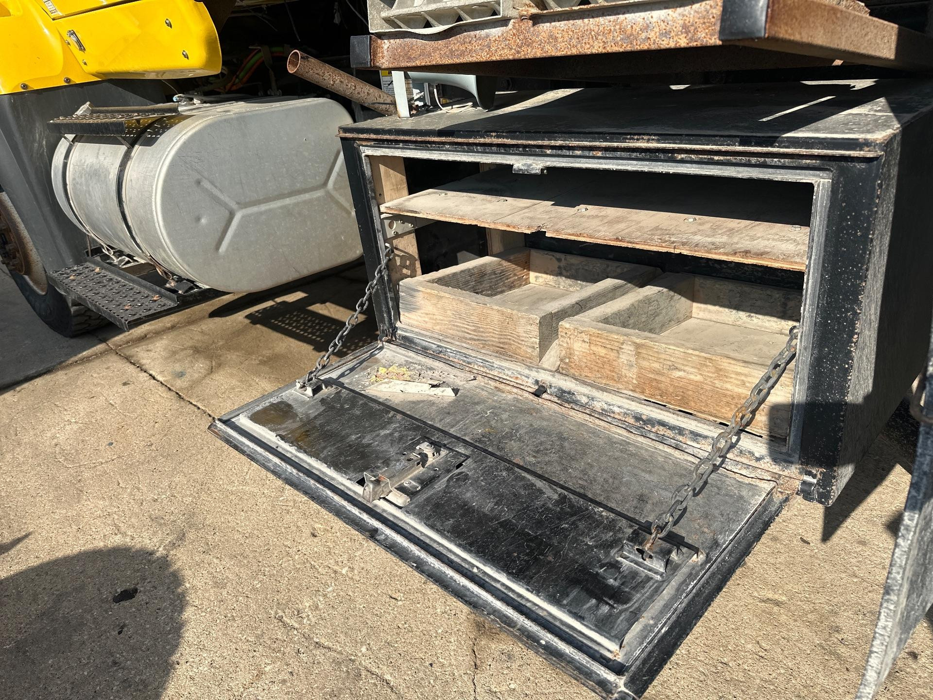 International WORKSTAR Tool Box for Sale