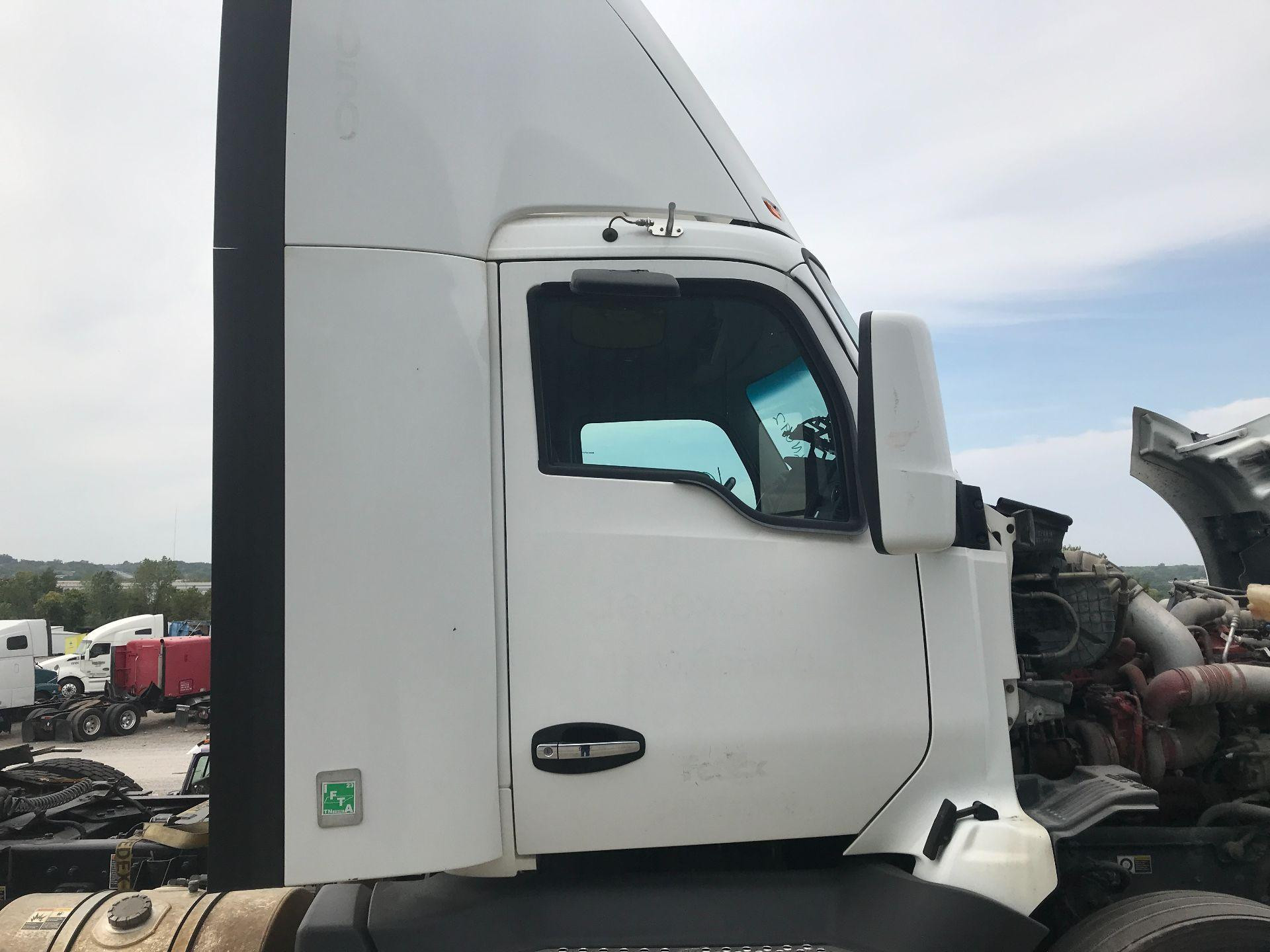 Kenworth T680 Cab Assembly for Sale