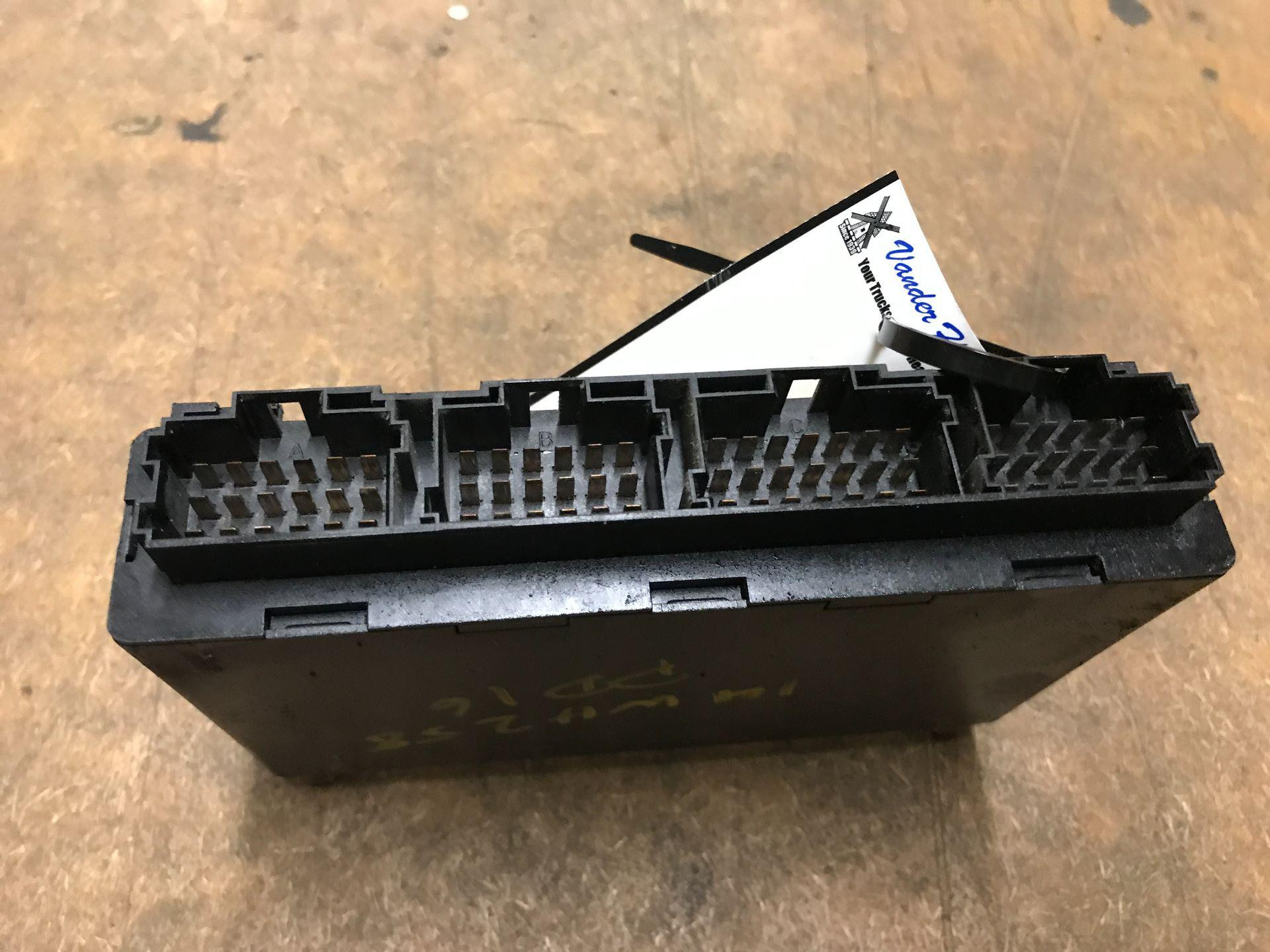A0024468202/007 | Freightliner 122SD Cab Control Module CECU for Sale