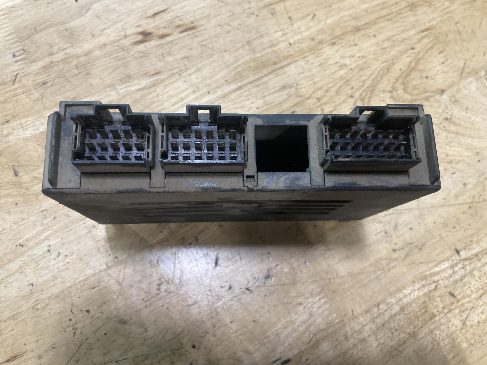 000-446-1435 | Sterling L9522 Cab Control Module CECU for Sale