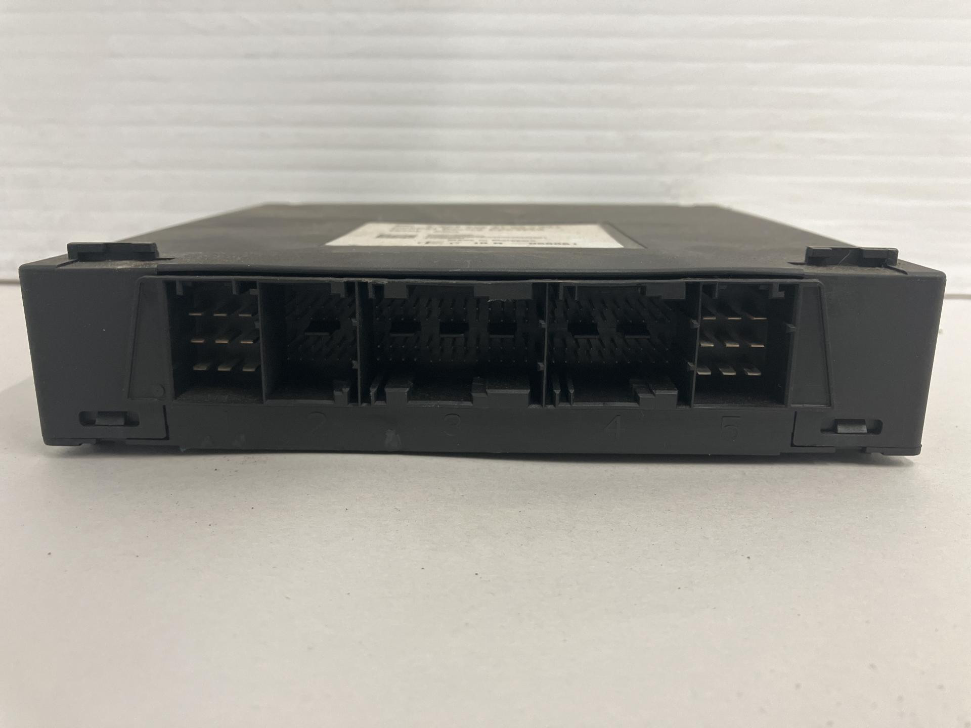 A0044463102/001 | Freightliner CASCADIA Cab Control Module CECU for Sale