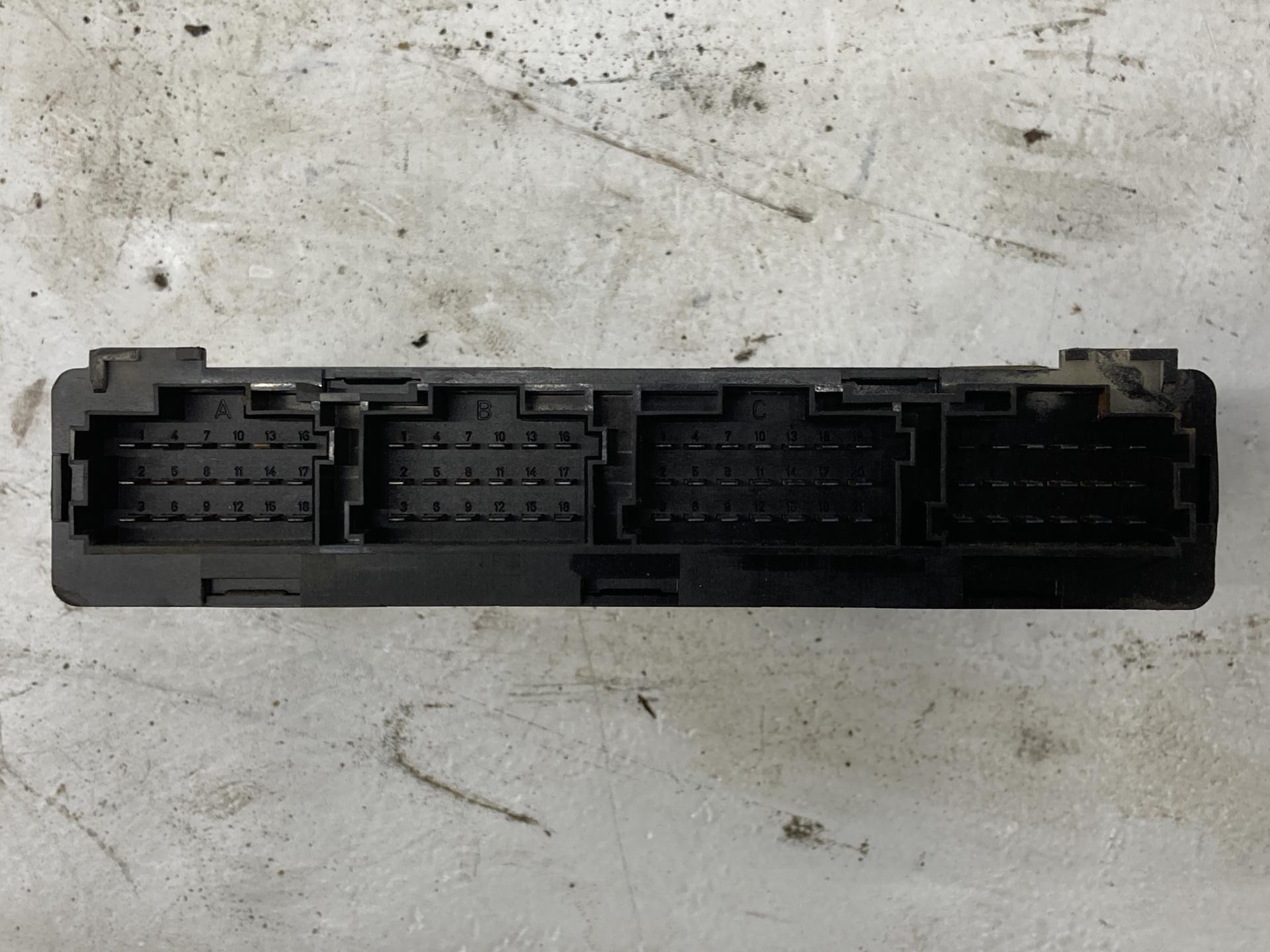 A 002 446 75 02 001 | Freightliner CASCADIA Cab Control Module CECU for Sal