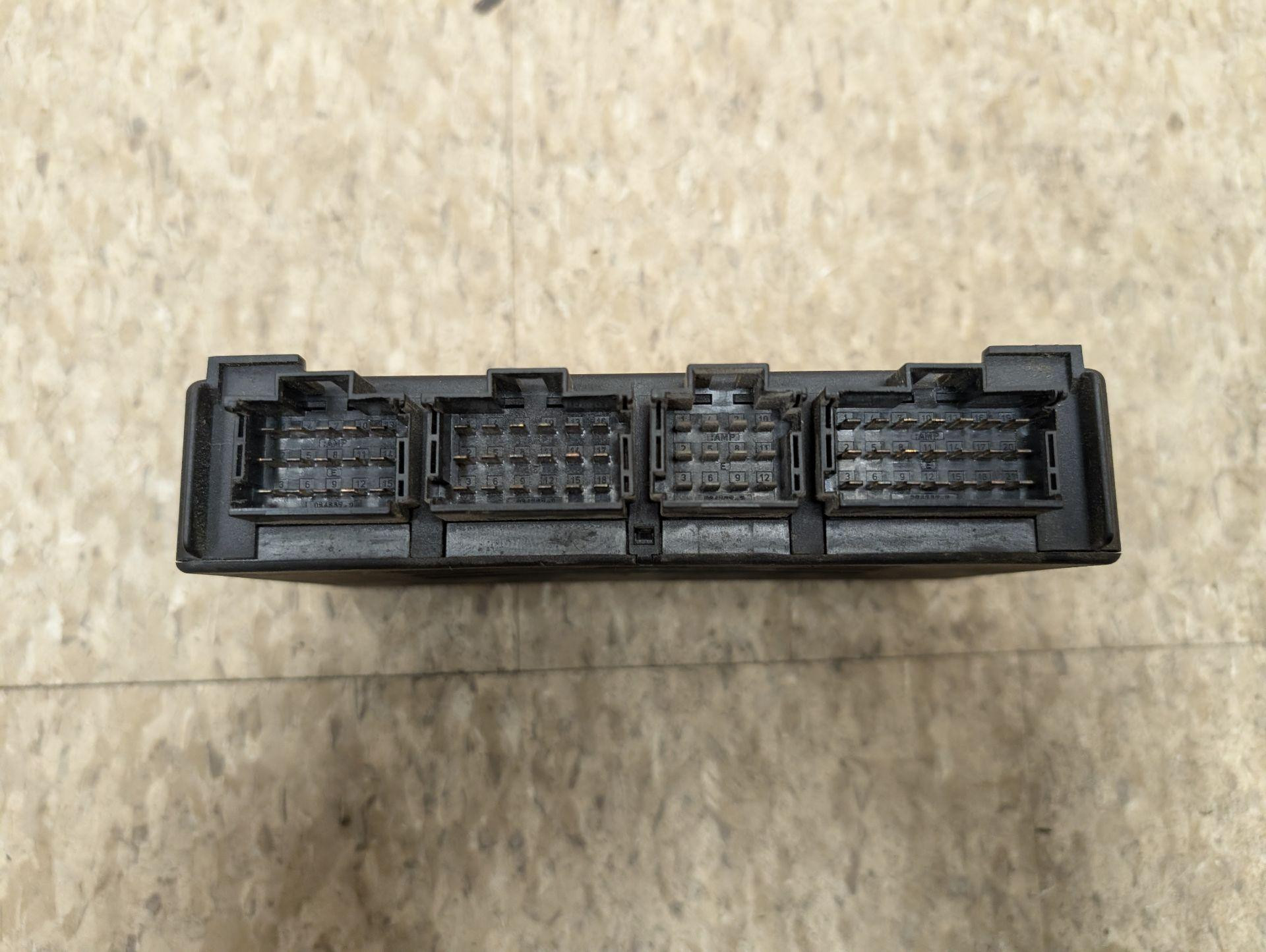 A0004463535 | Freightliner CASCADIA Cab Control Module CECU for Sale