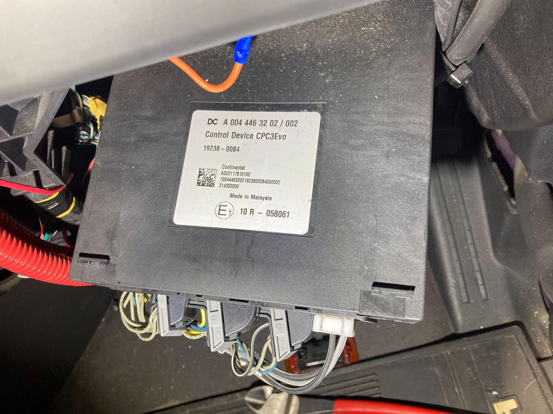 A 004 446 32 02 | Freightliner CASCADIA Cab Control Module CECU for Sale