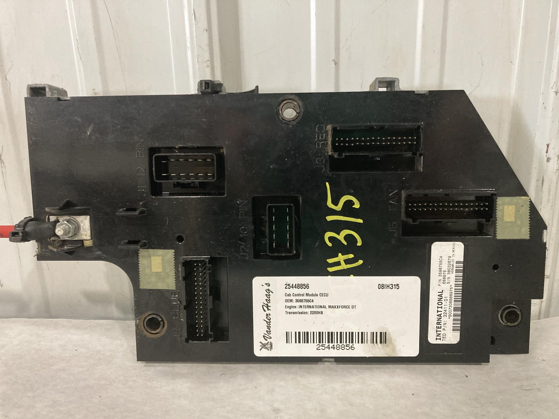 3833153C5 | International MXT Cab Control Module CECU for Sale