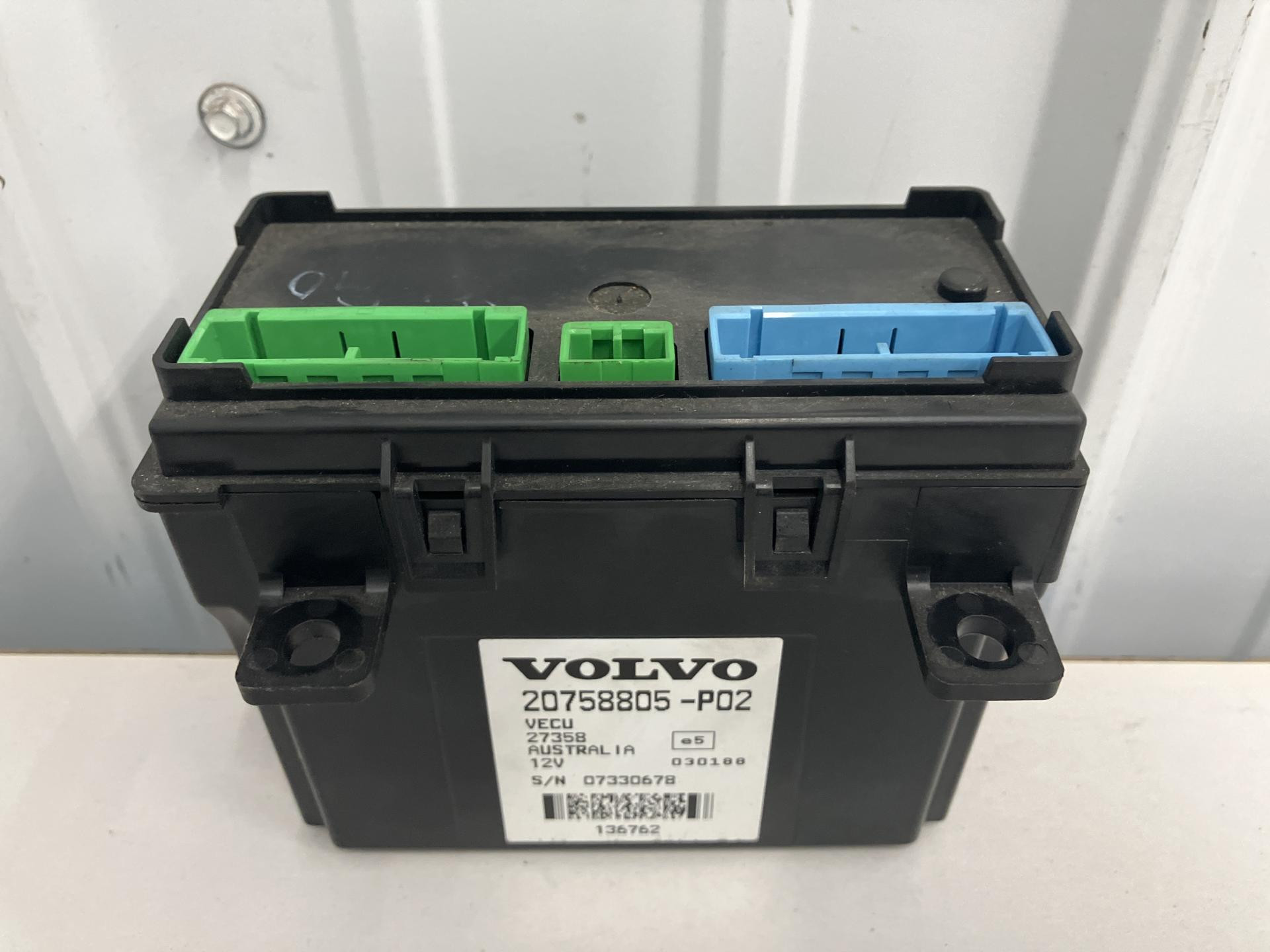 20538399 | Volvo VNL Cab Control Module CECU for Sale