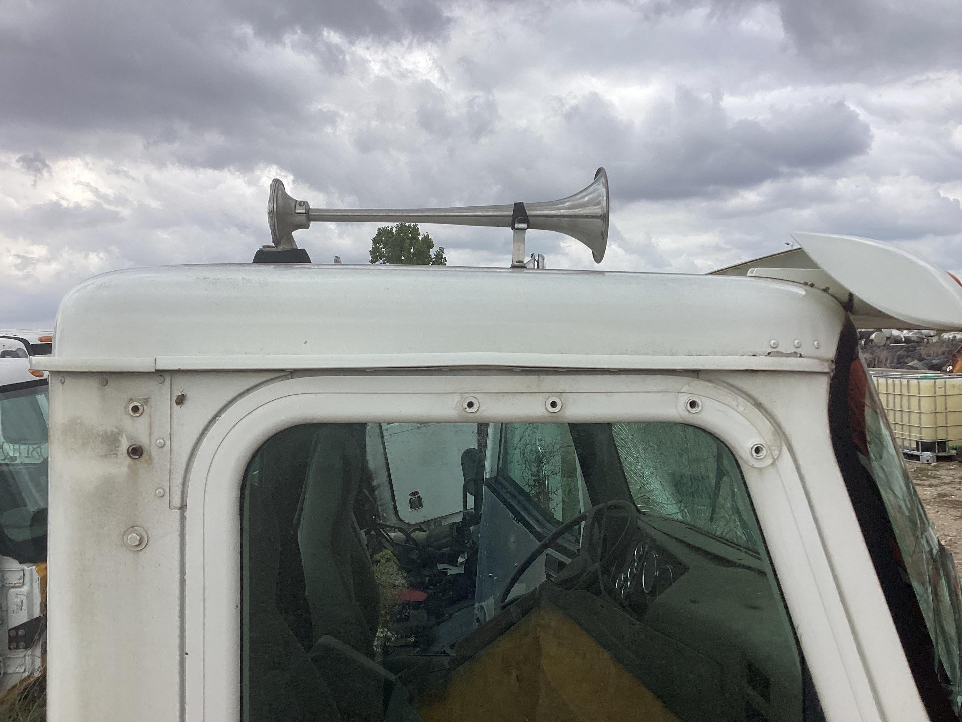 International 9900 Roof Assembly for Sale