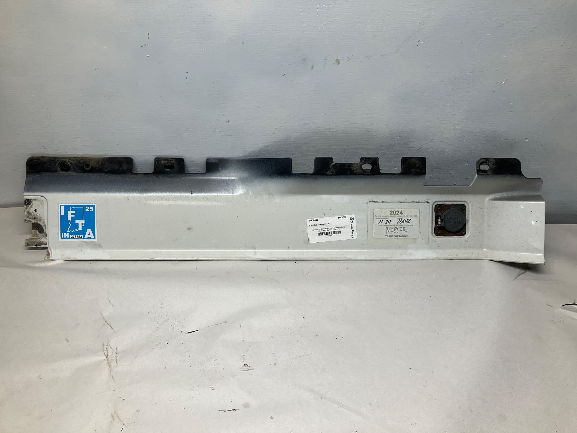 20941708 | Volvo VNL Cab, Exterior Cab Panel for Sale