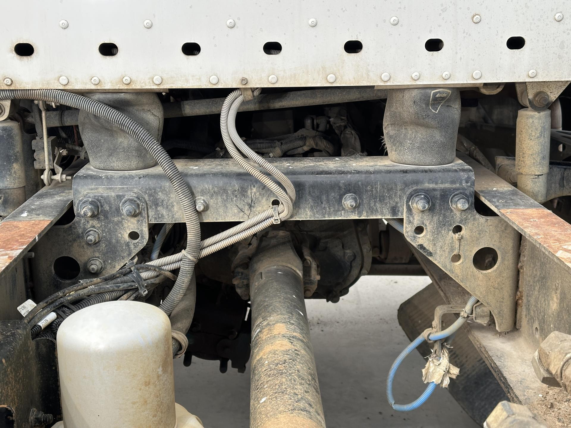 Freightliner CORONADO Cab Suspension for Sale