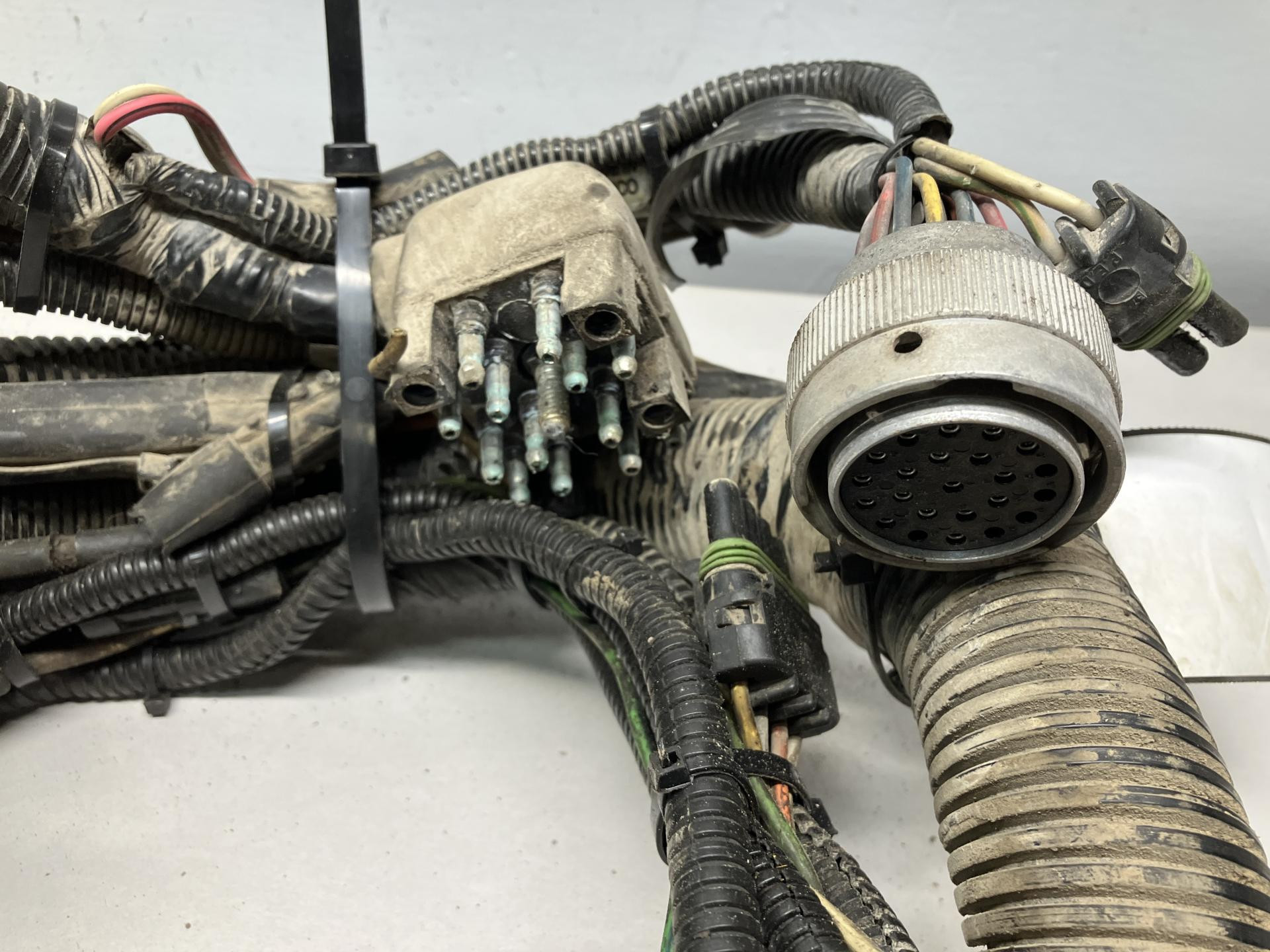 Kenworth T800 Wiring Harness, Cab for Sale