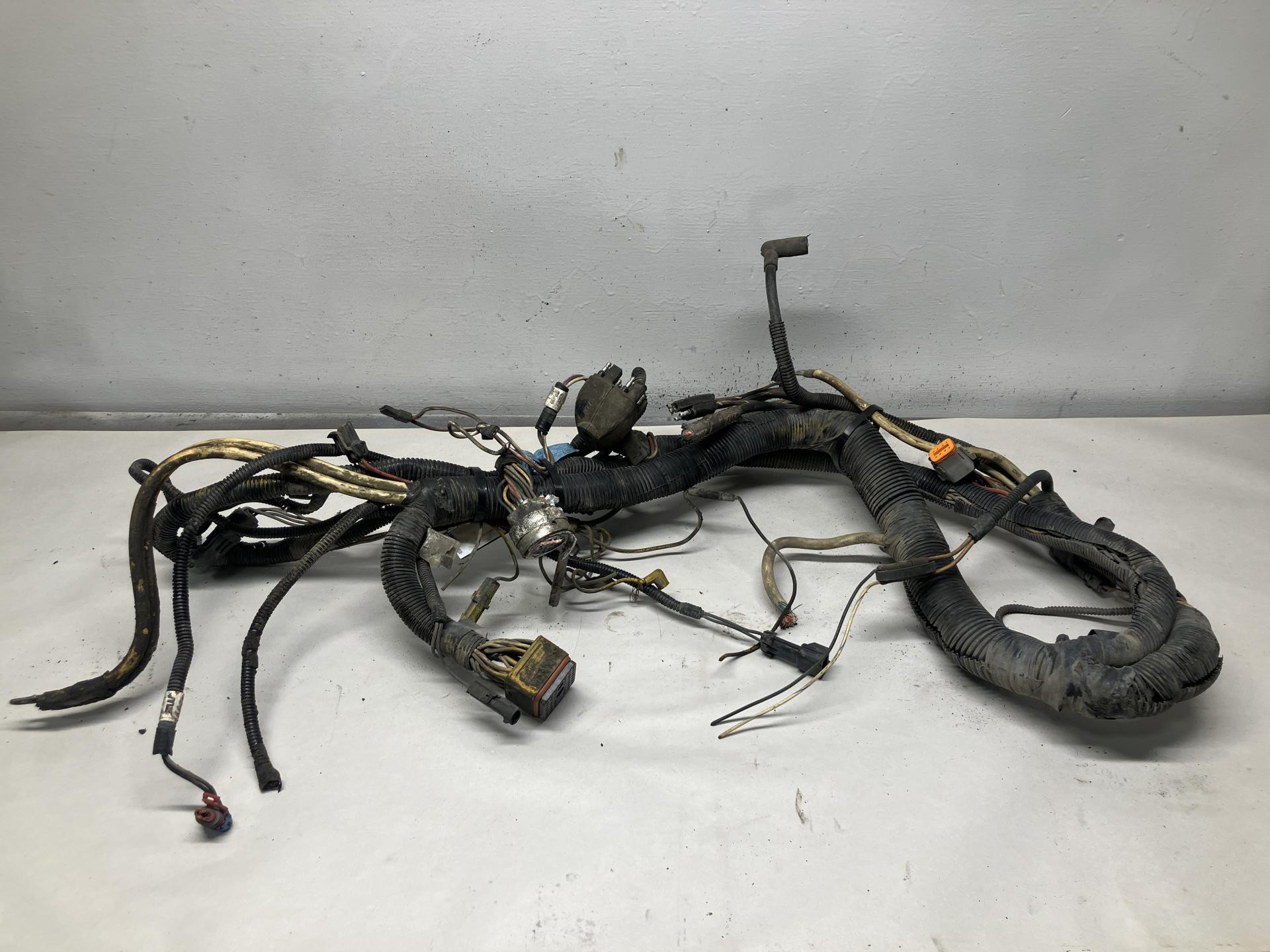 K068-4089 | Kenworth T800 Wiring Harness, Cab for Sale