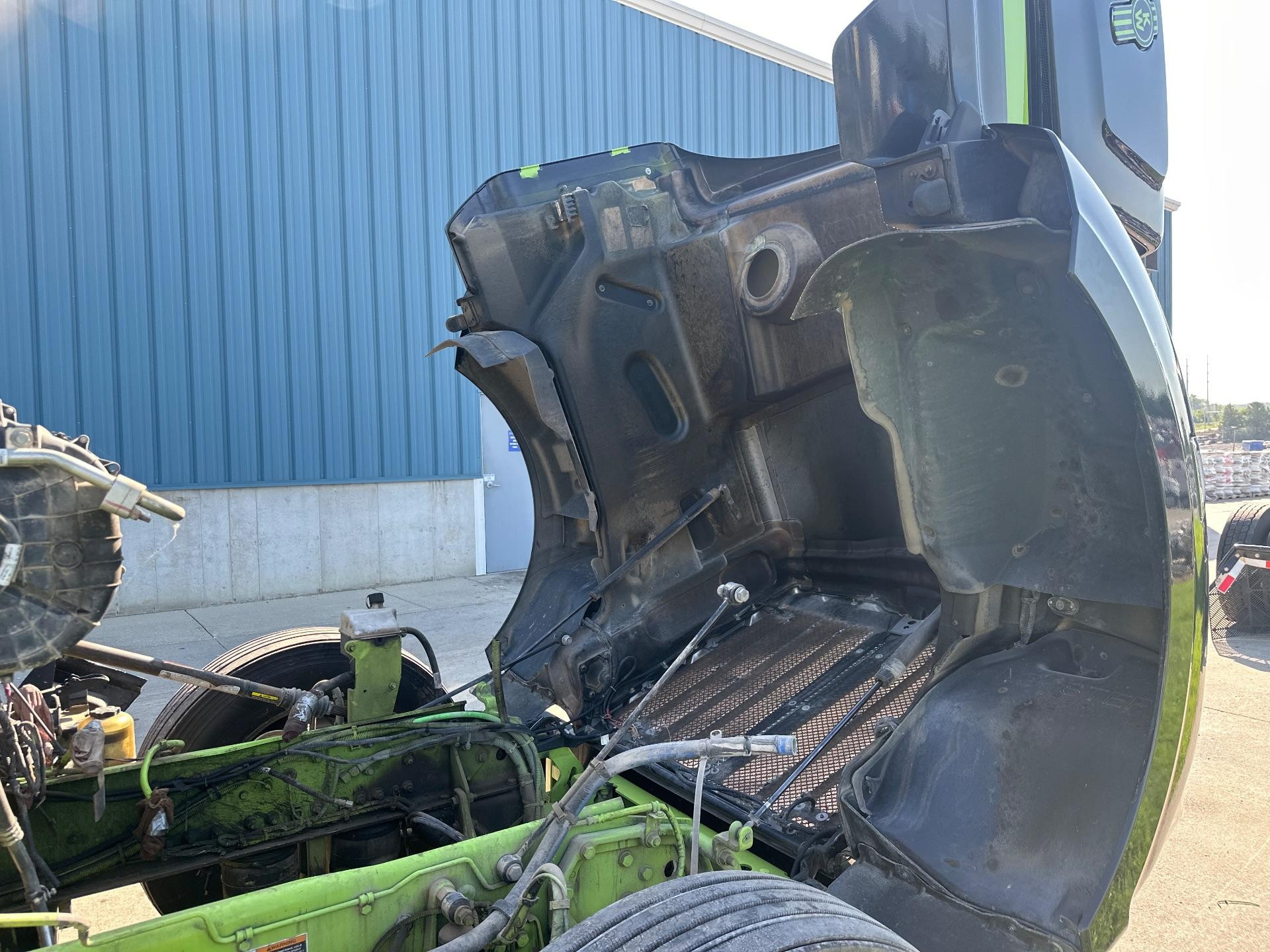 Kenworth W990 Hood for Sale