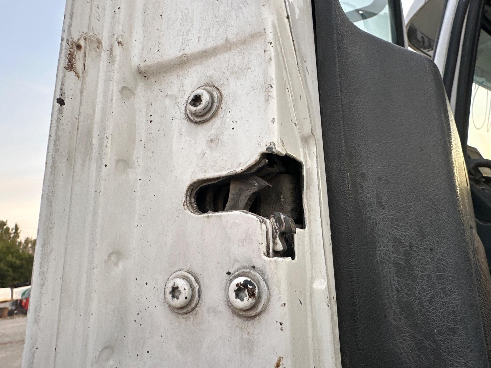 Volvo VHD Door Latch for Sale