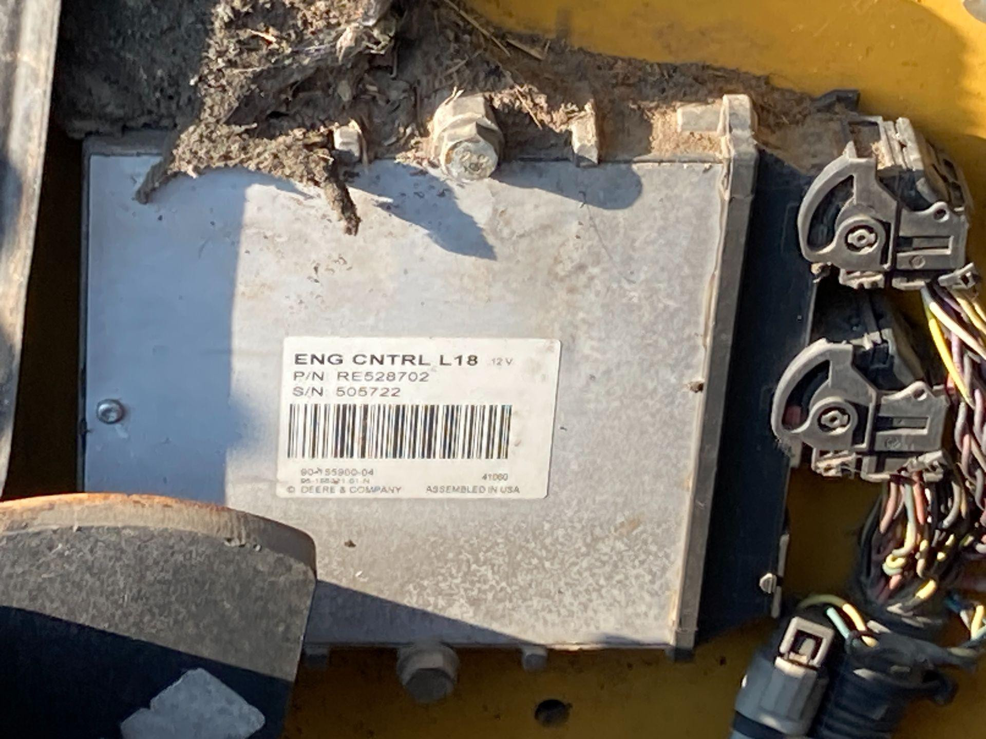RE528702 | John Deere 333D Control Module for Sale